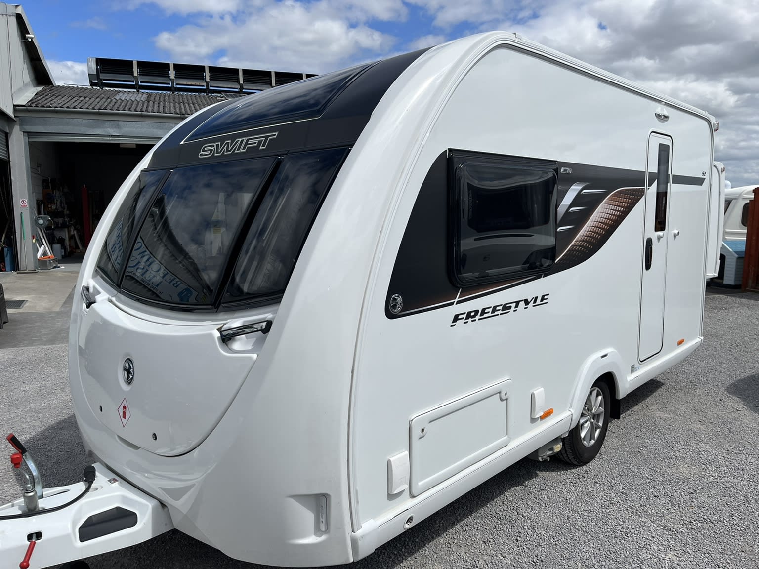 2021 Swift Freestyle White