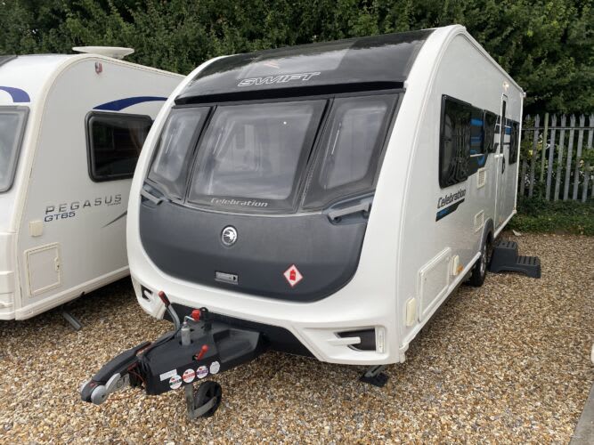 Swift Celebration 590