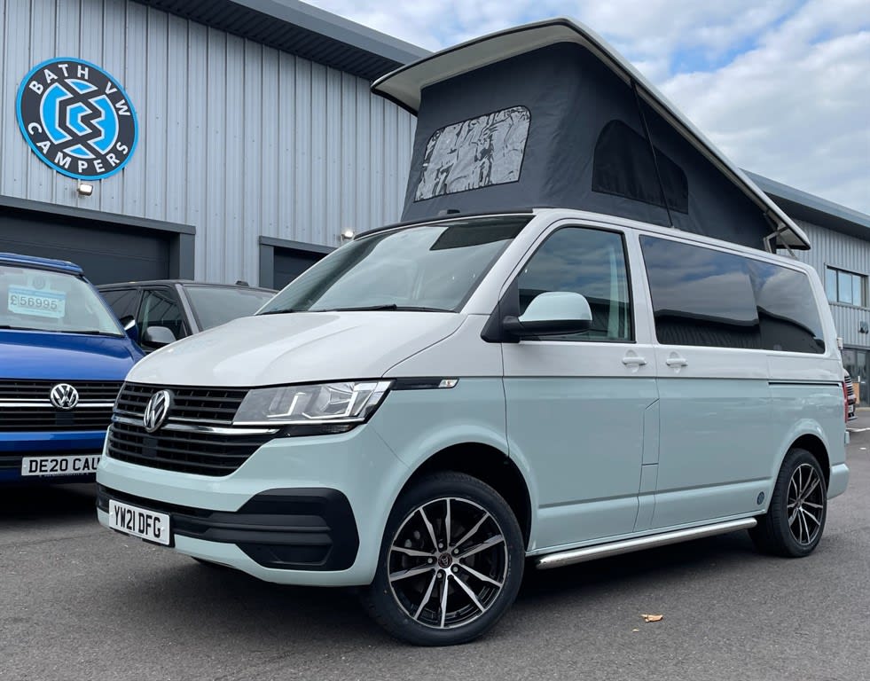 2021 Volkswagen Transporter White