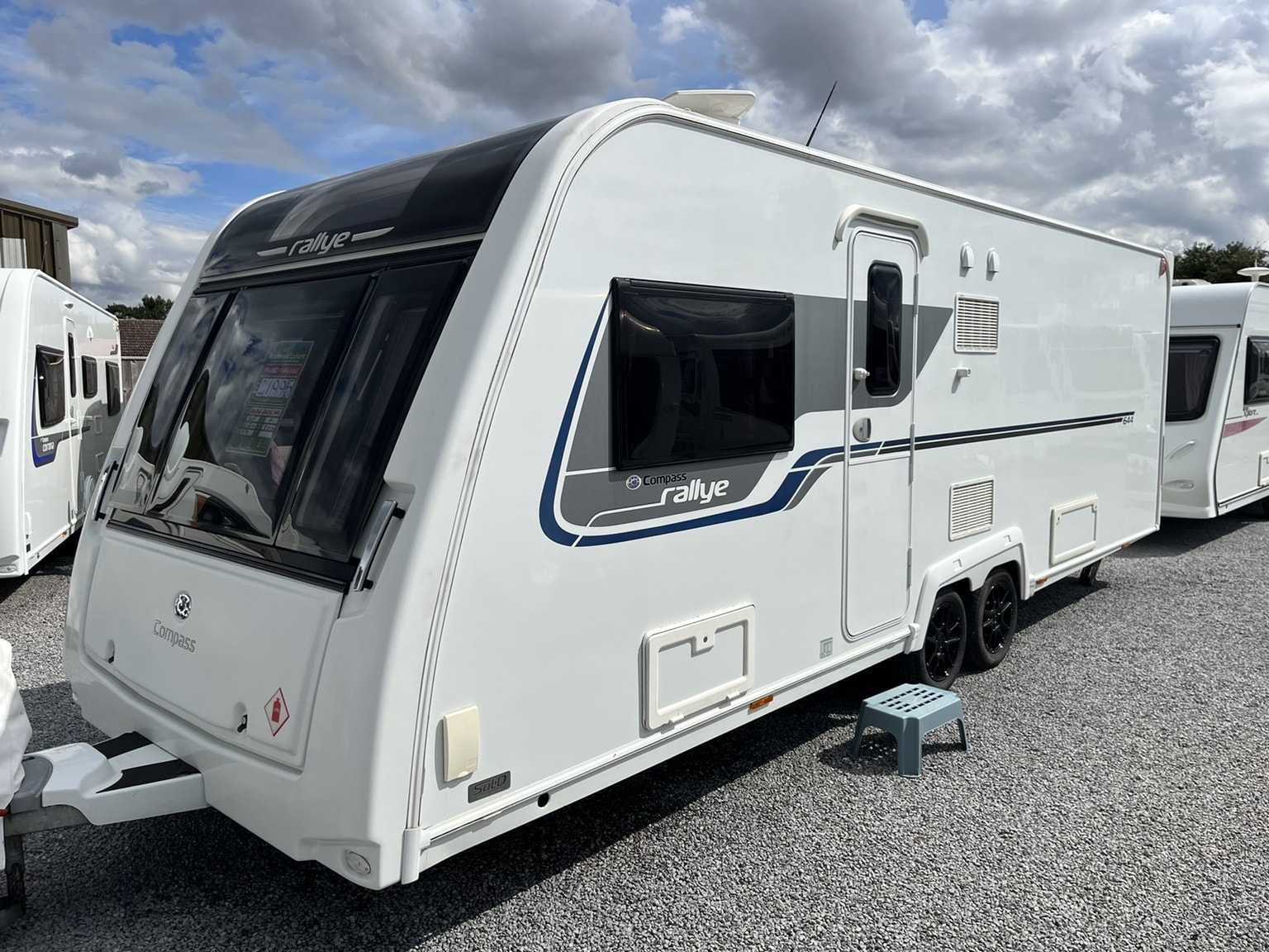2015 Compass Rallye White