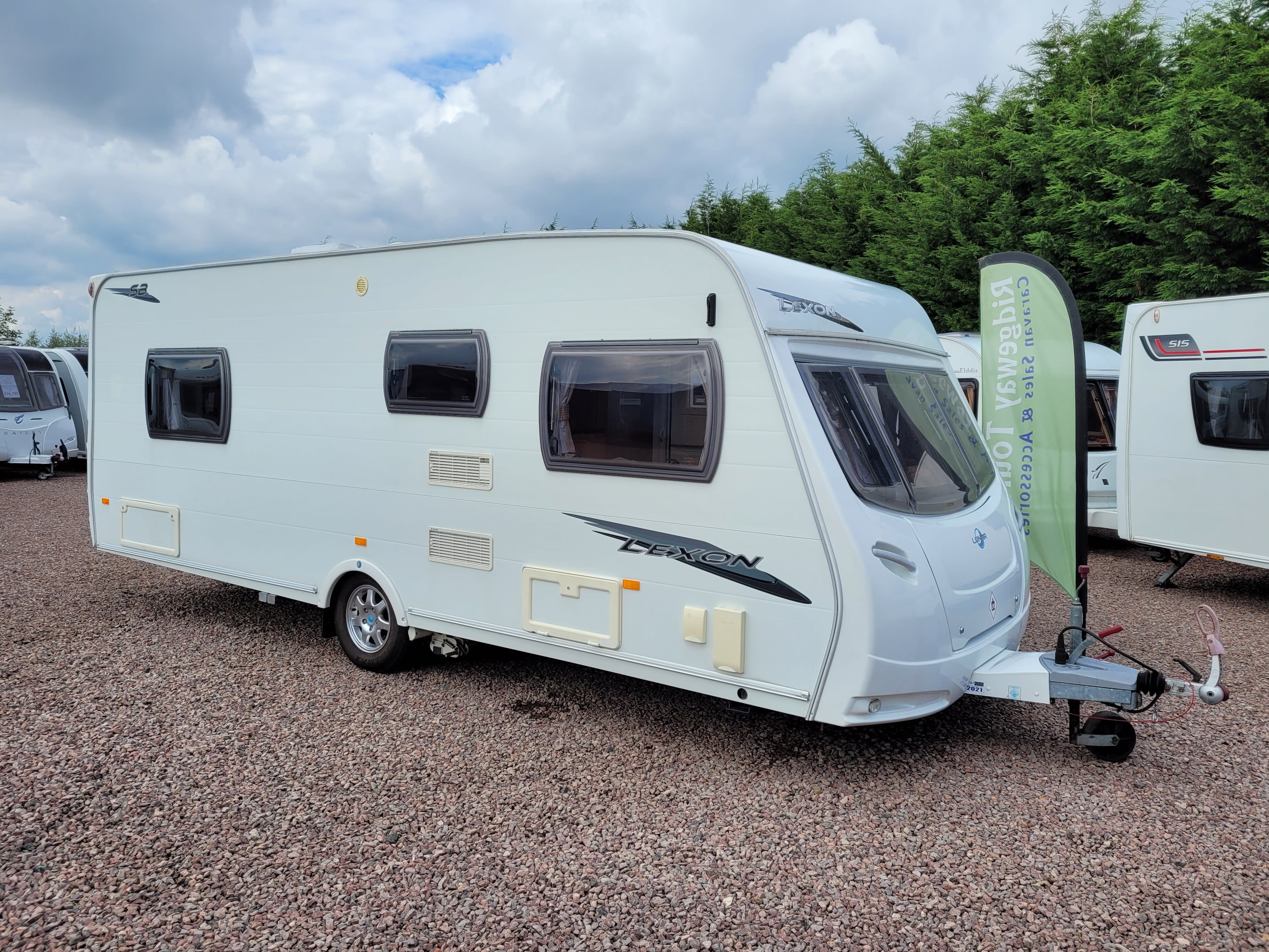 * Sale Agreed * Lunar Lexon Sb 2009 Single Axle 4 Berth