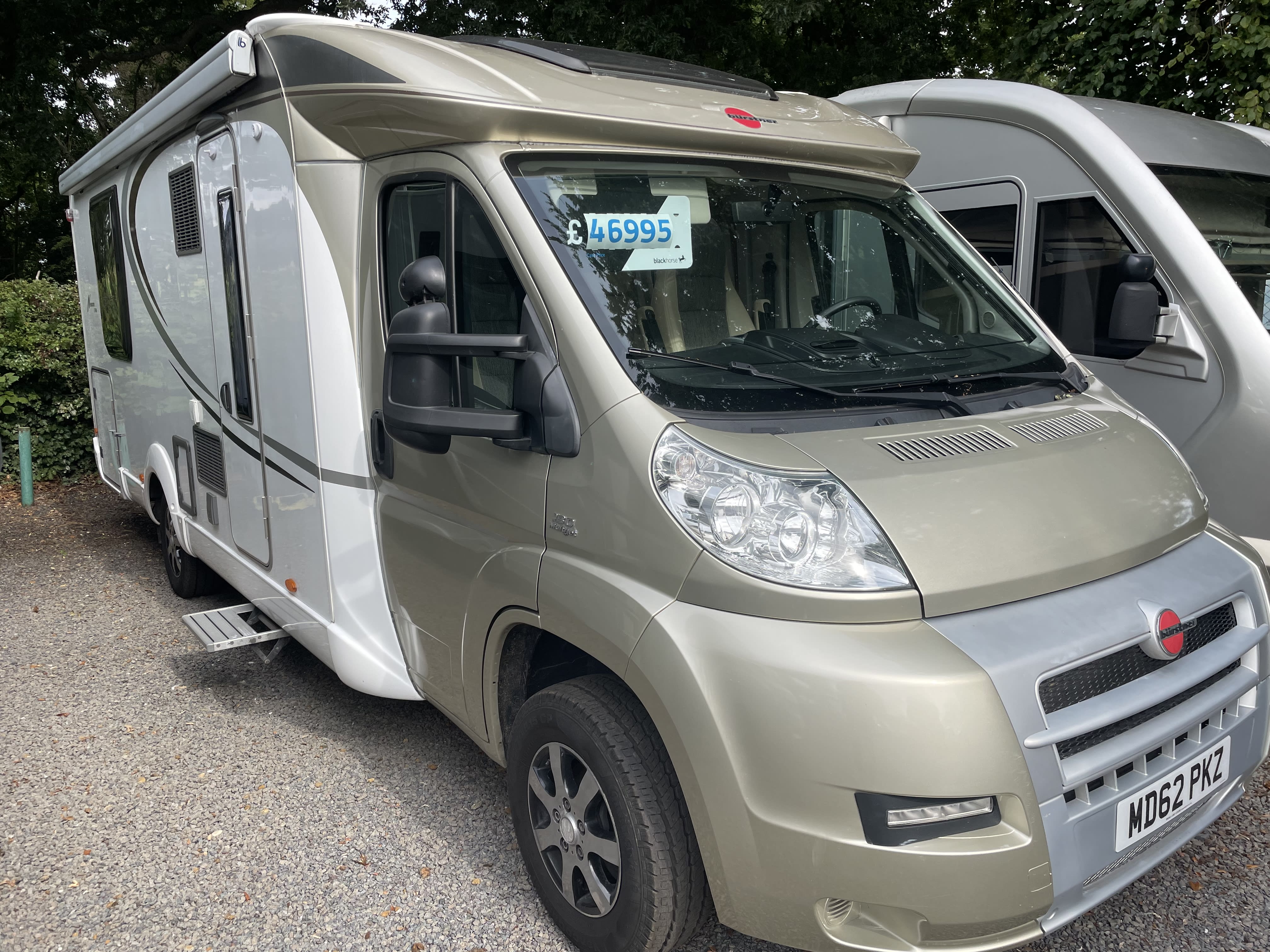 Burstner Nexxo T740