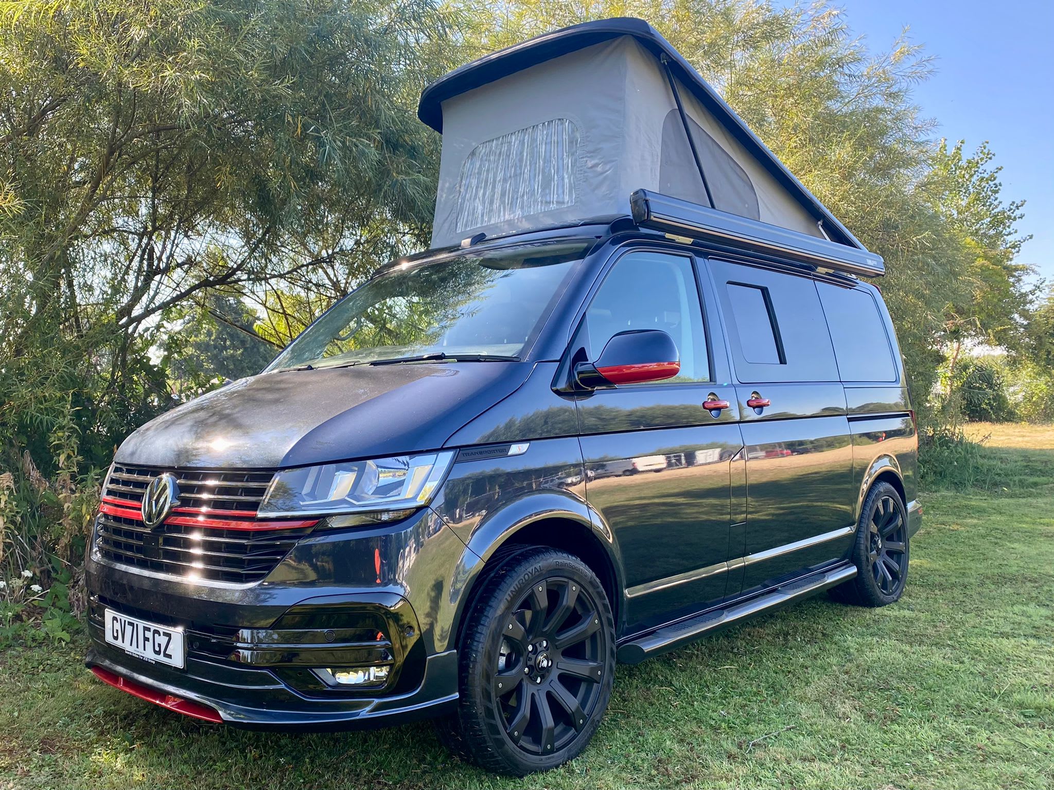 2022(71) Vw T6.1 Highline – Ricos Conversion Transporte...