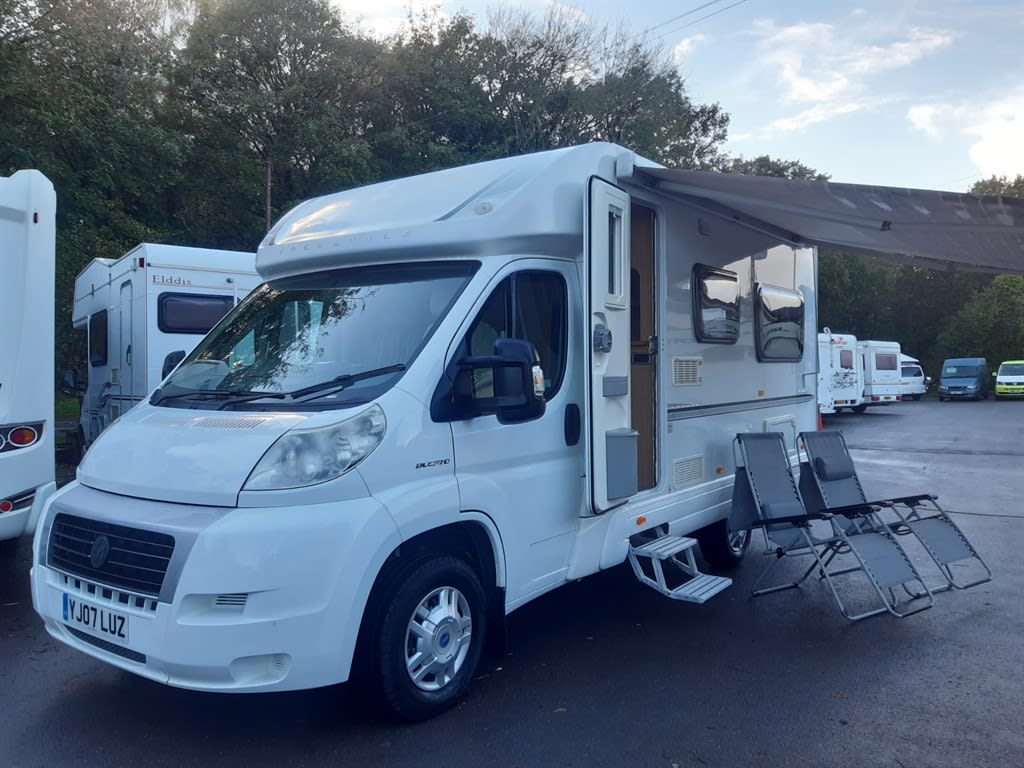 2007 Bessacarr E460 White