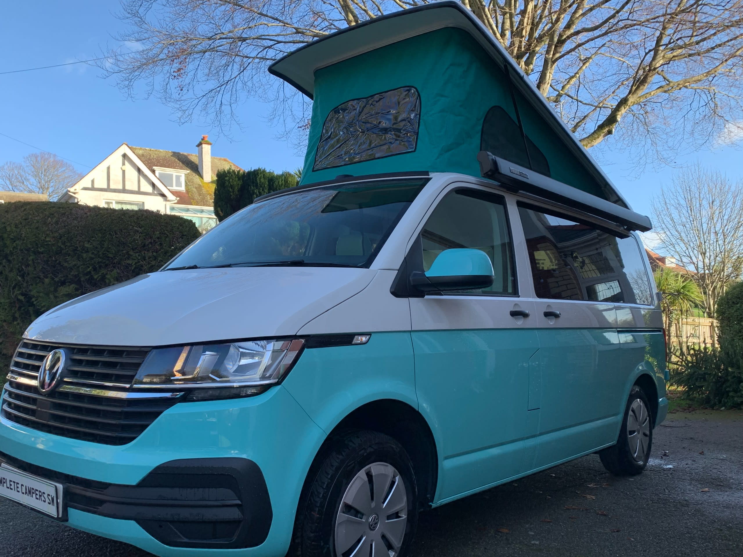 2021 Volkswagen Transporter T28 Green