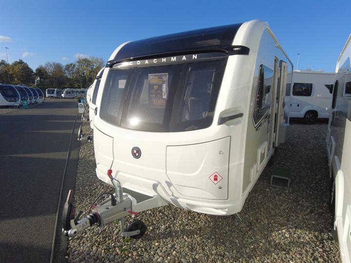 Touring Caravancoachman Acadia 575