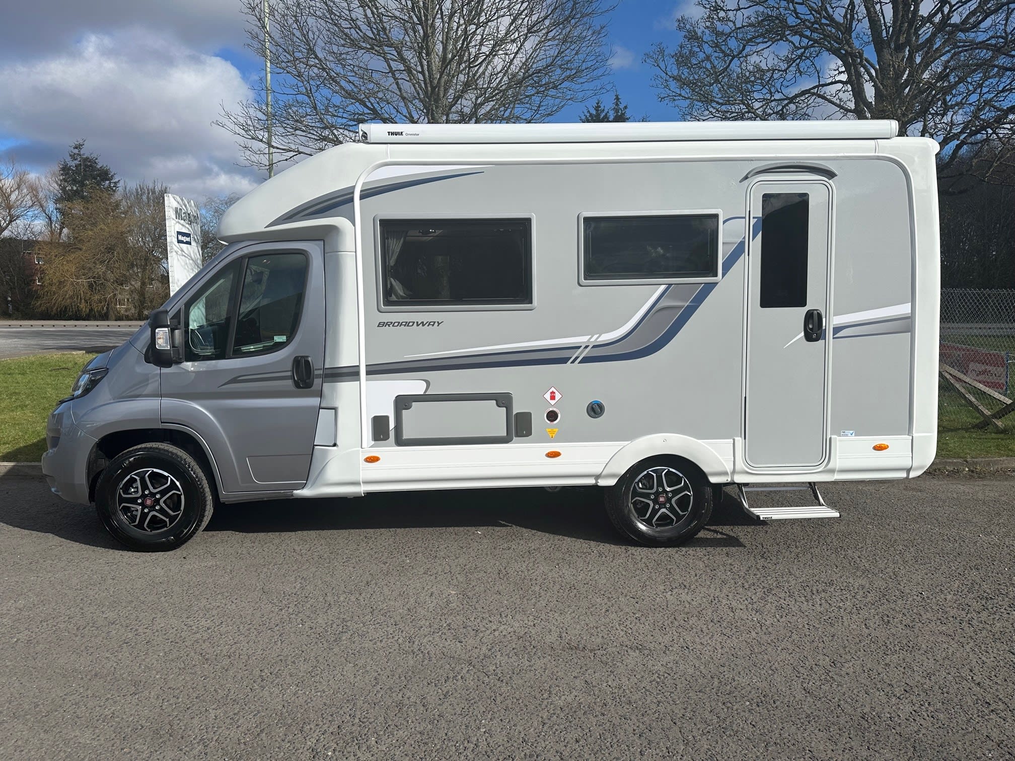 Auto-sleepers Broadway Eb (automatic) 2 Berth