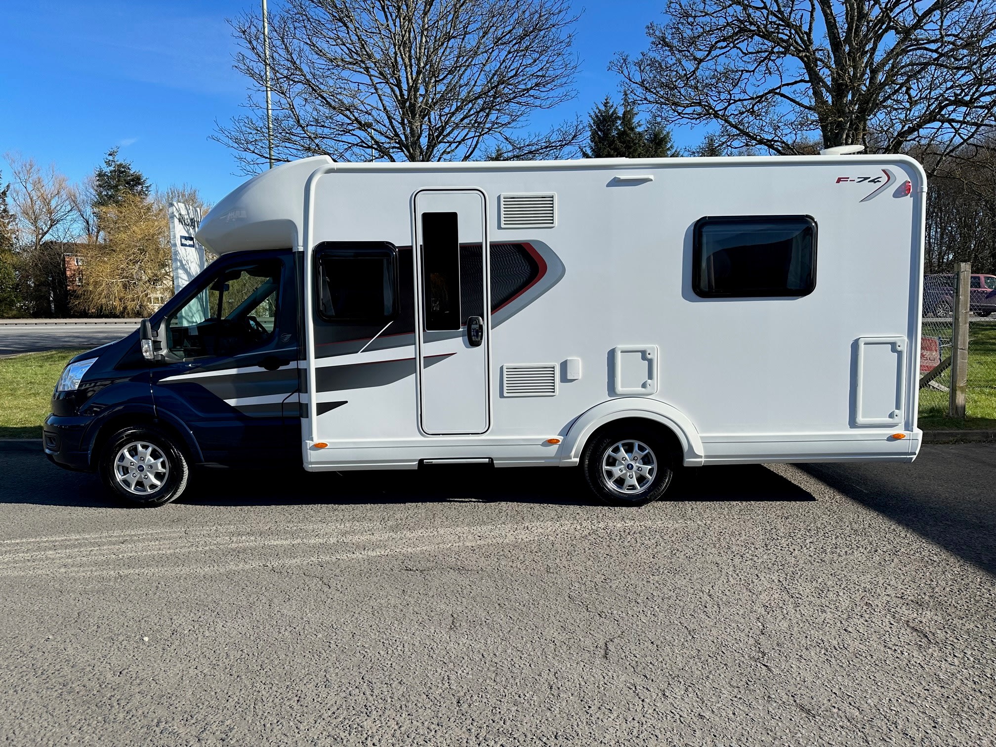 Auto-trail F74 5 Berth