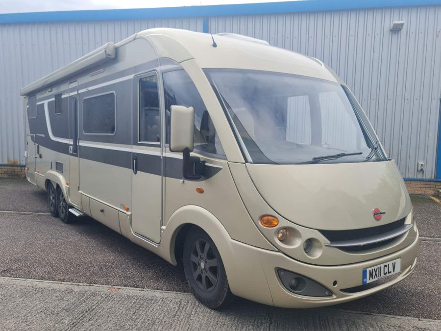2011 Burstner Elegance I810g Gold