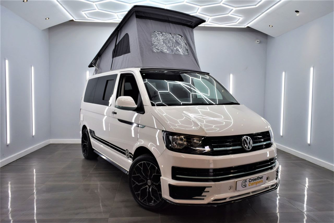 2019 Volkswagen Transporter White