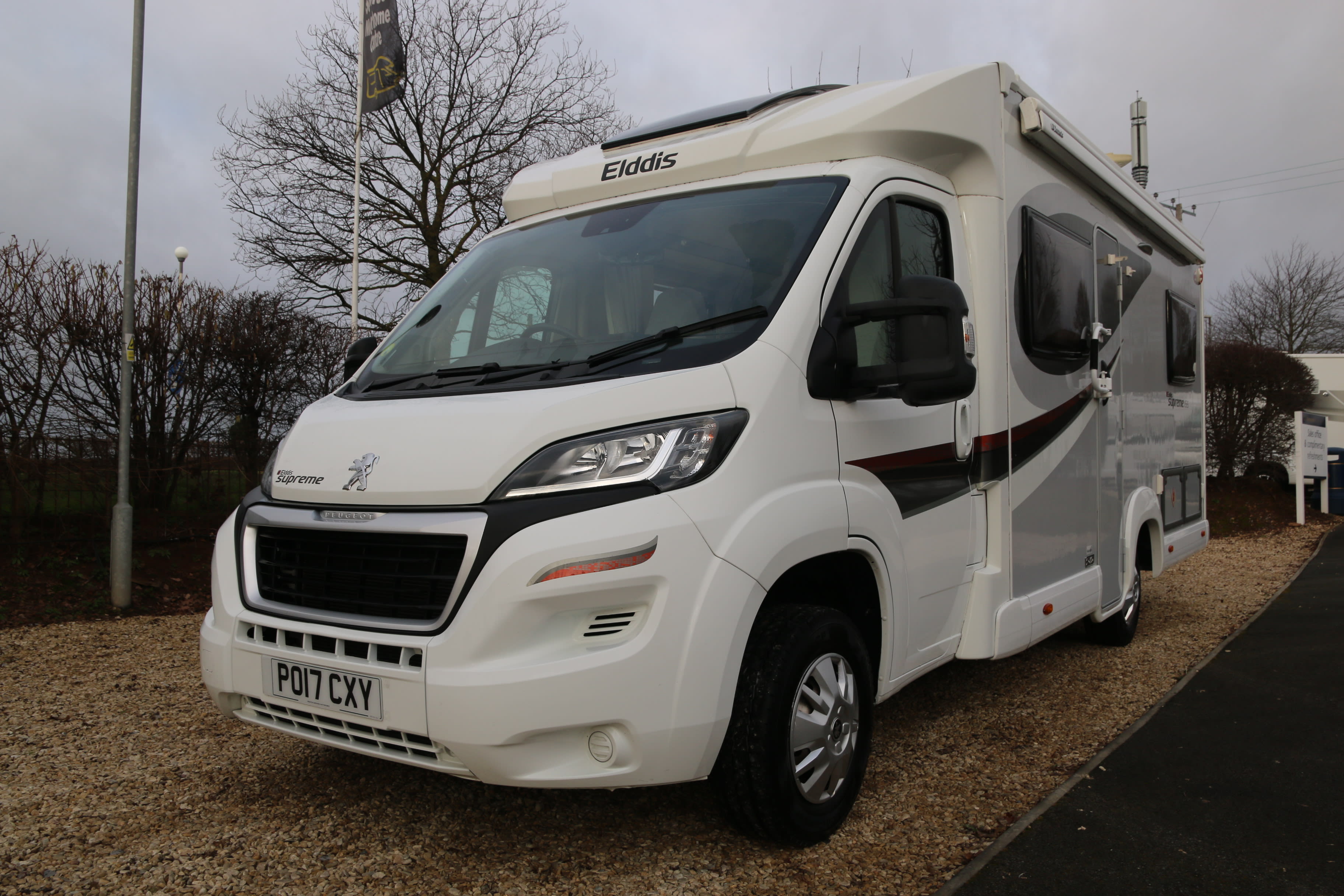 Elddis Supreme 155
