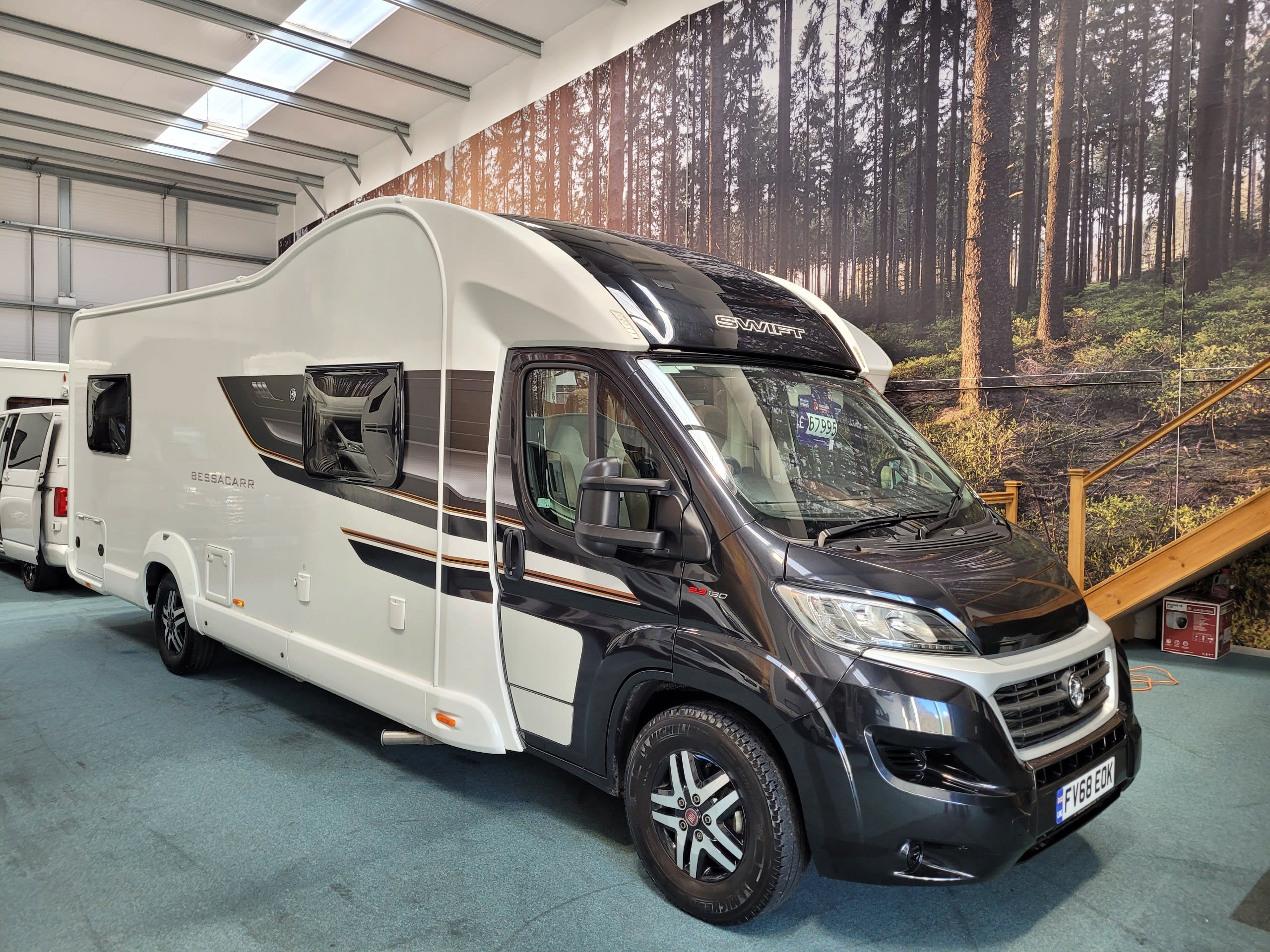 2018 Bessacarr 596 Black/white