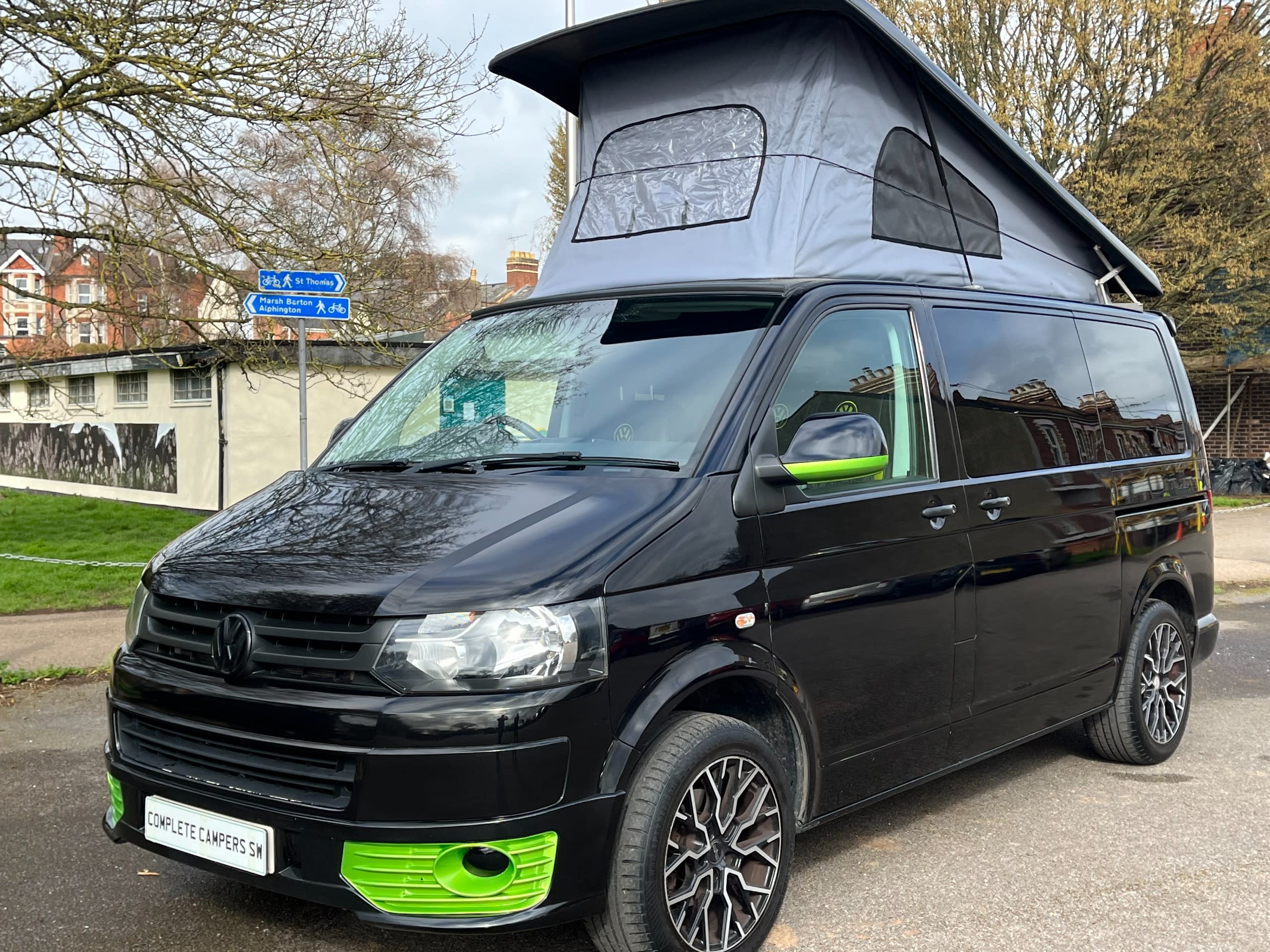 2014 Volkswagen Transporter Black