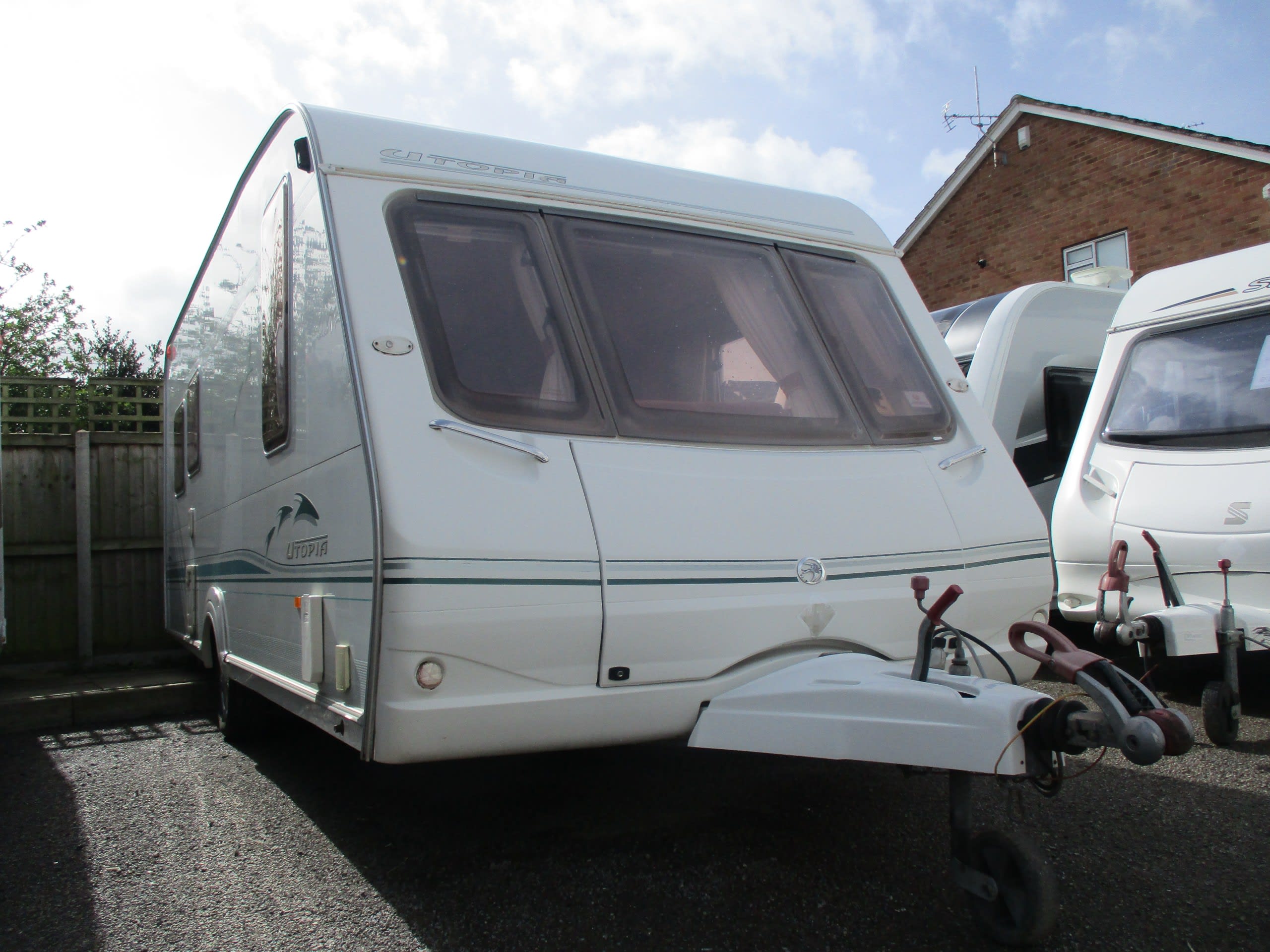 2004 Swift Utopia White