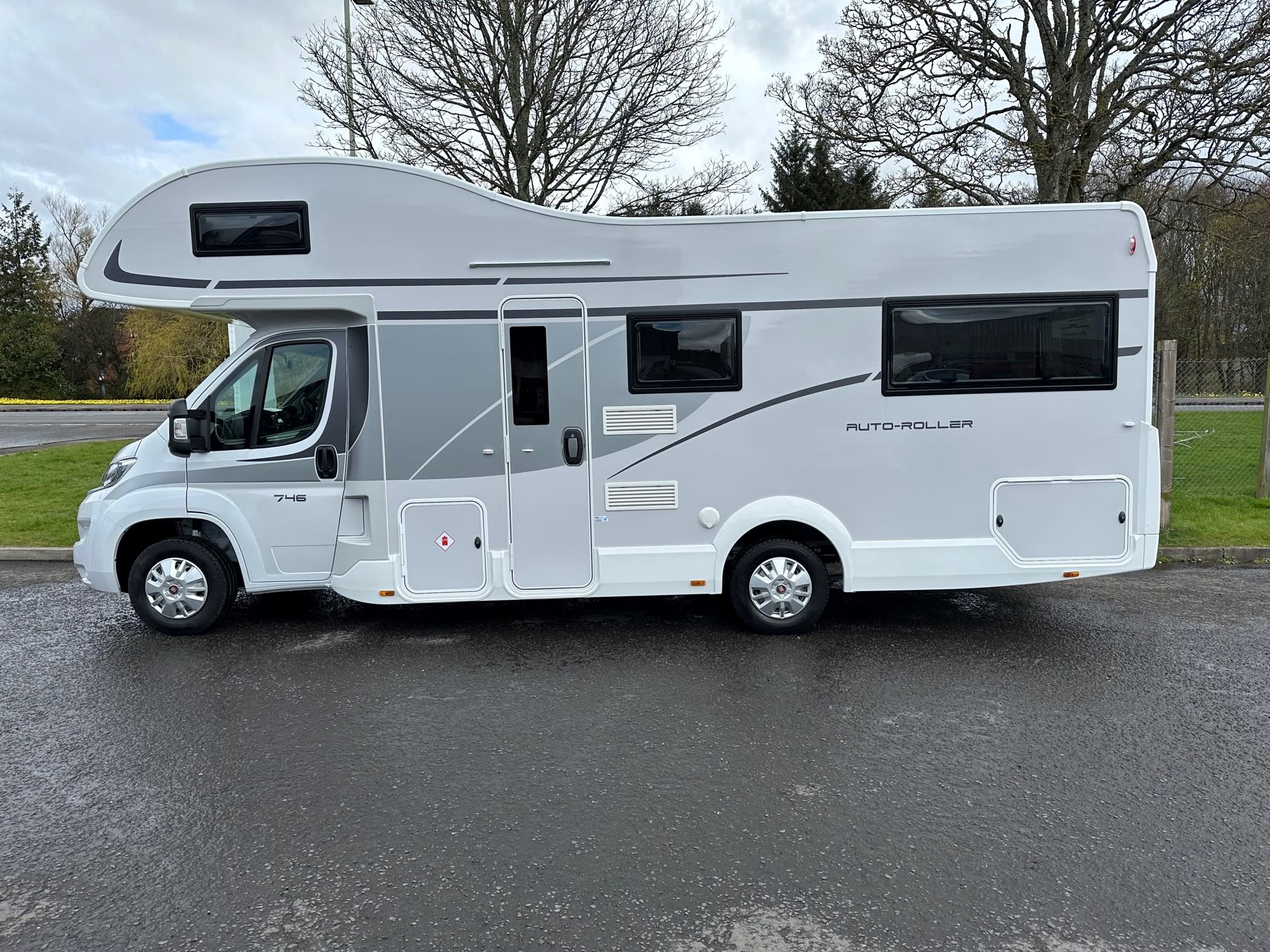 Roller Team Autoroller 746 (fiat) 6 Berth