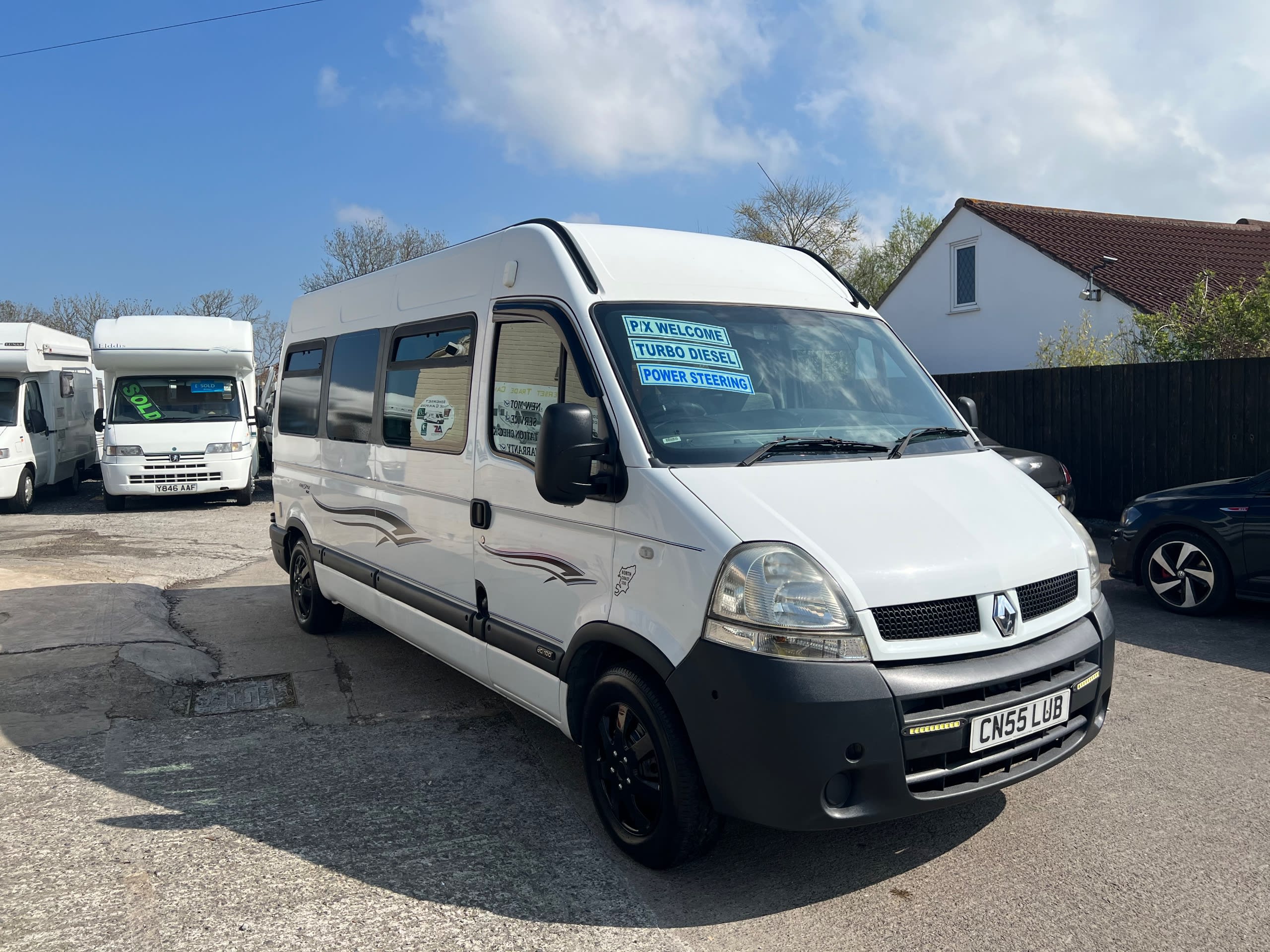 2006 Renault Master White