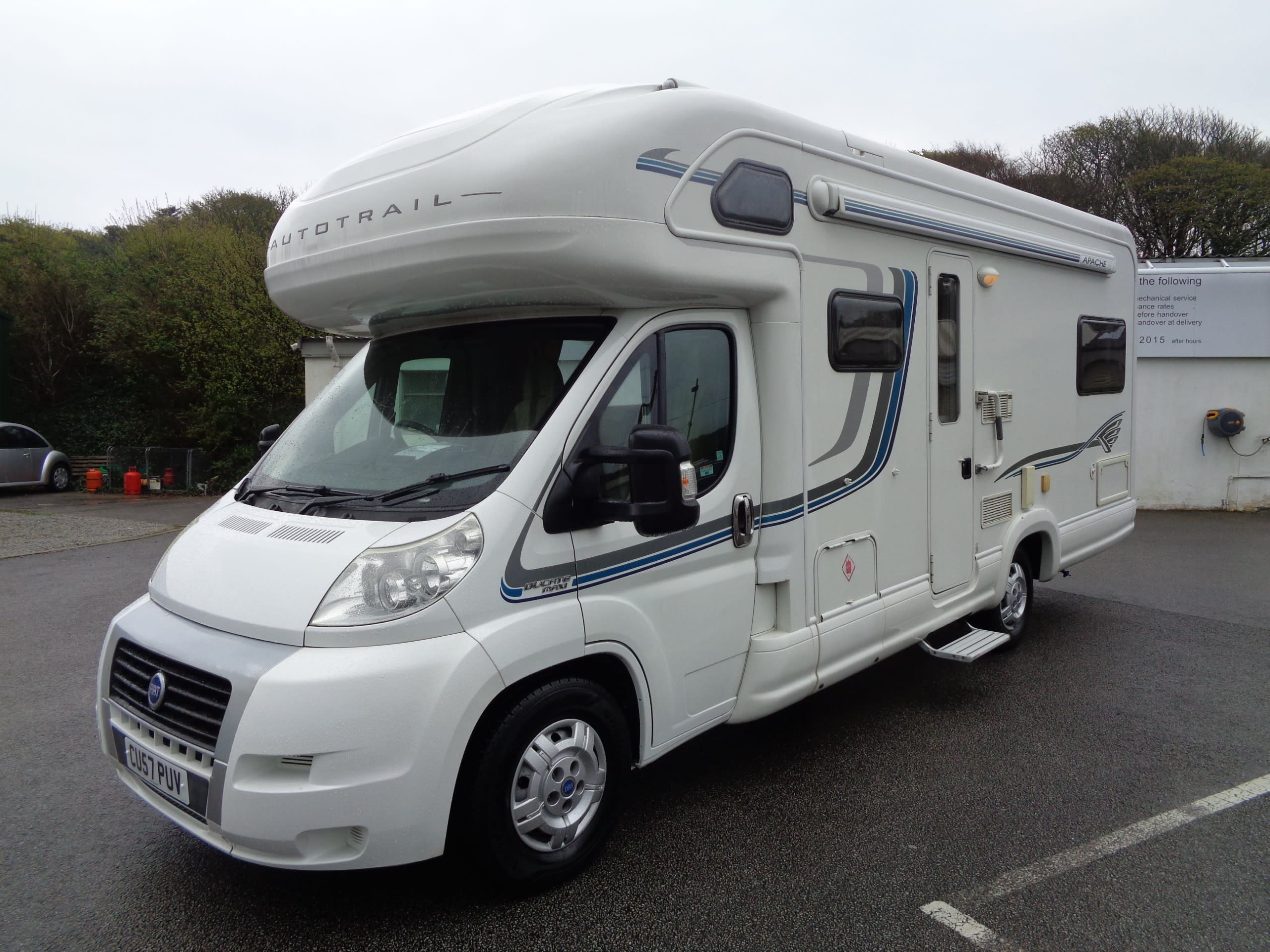 2007 Auto Trail Apache 700 Hi-line White