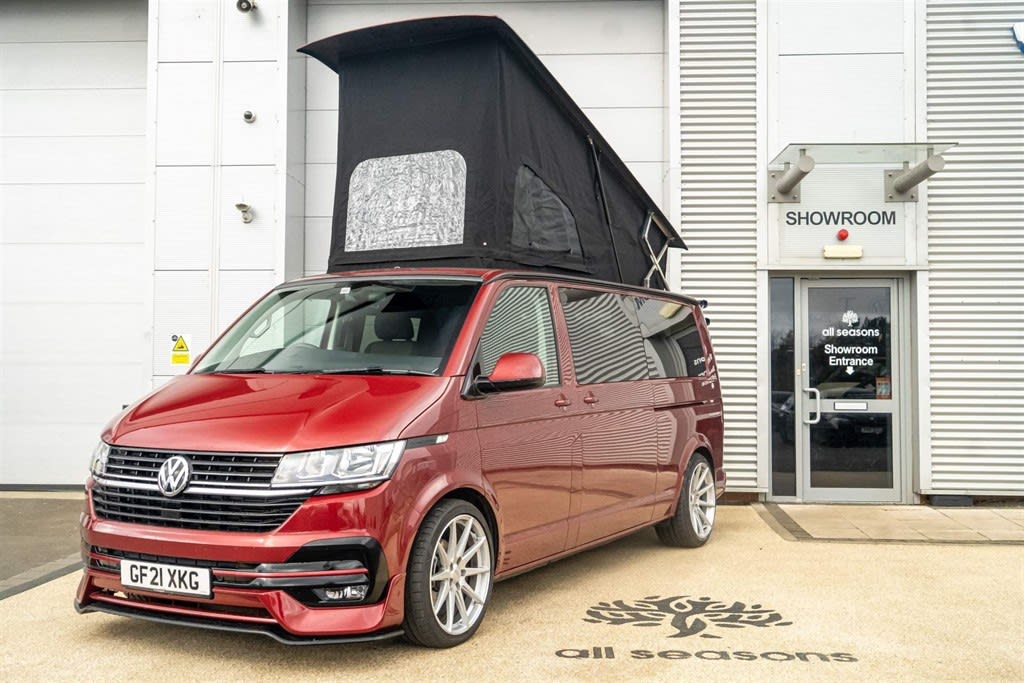 2021 Volkswagen Transporter Red