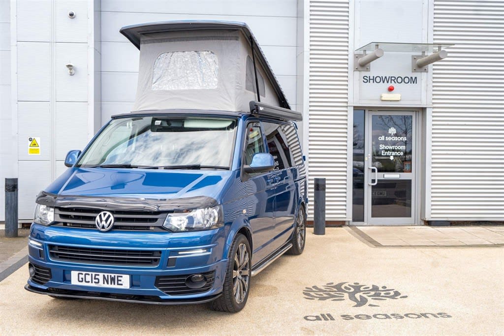 2015 Volkswagen Campervan Blue