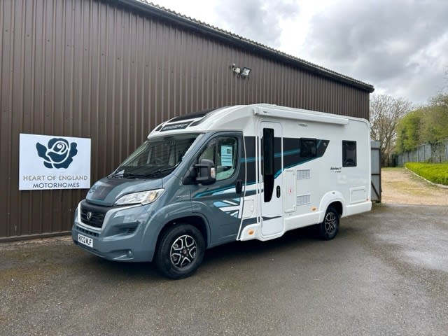 Swift Select Compact C502 (auto) 2022