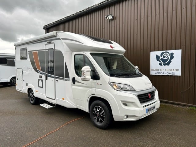 Burstner Harmony Line Lyseo Td 690g (auto)