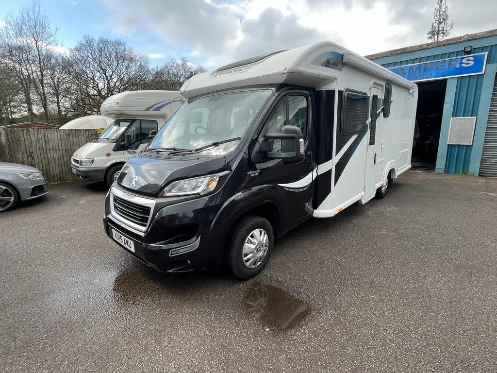 2015 Bailey Approach Autograph 730 White/grey