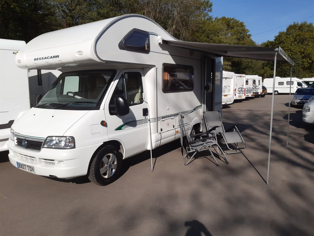 2007 Bessacarr E435 White