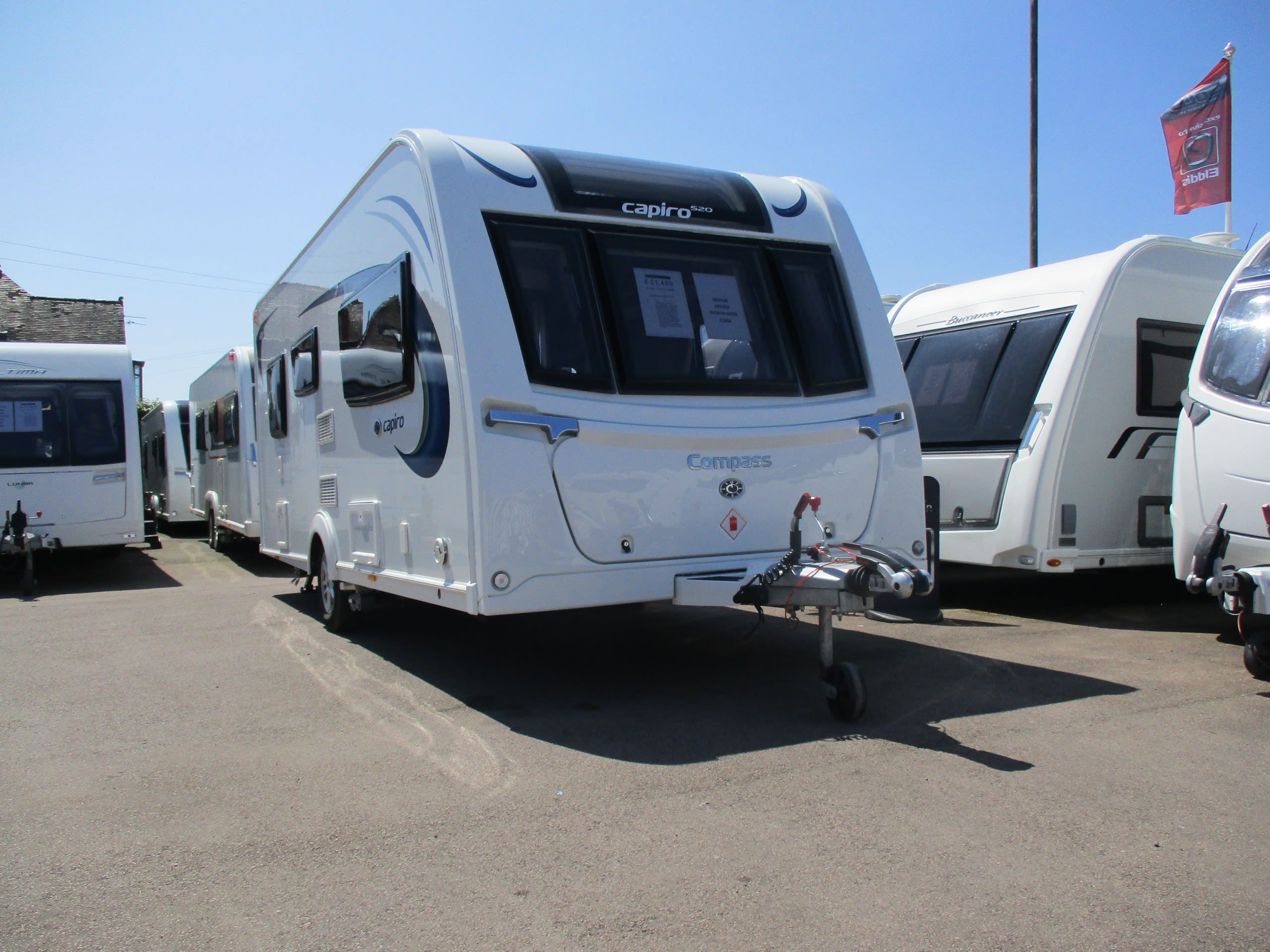 2020 Compass Capiro White