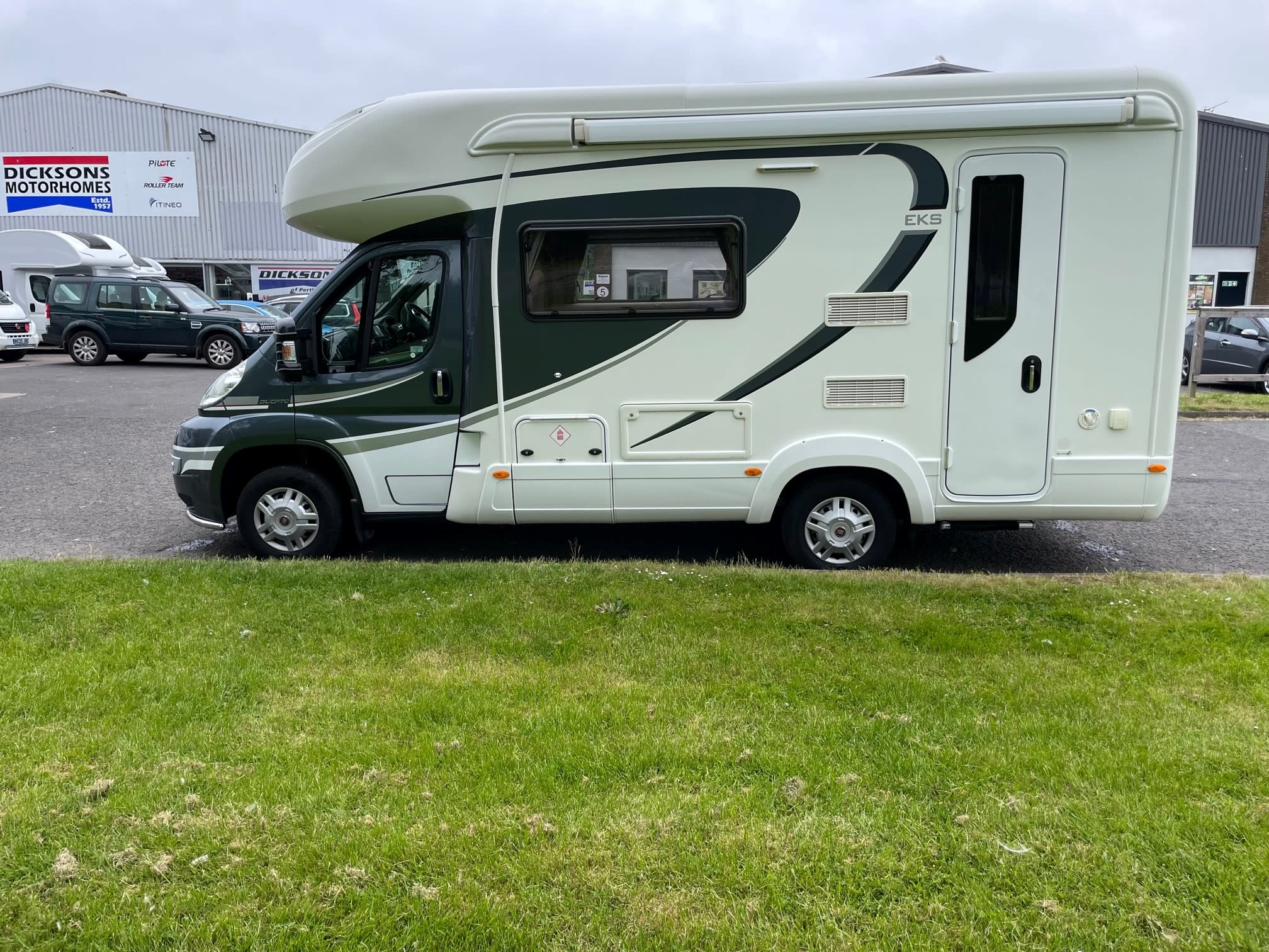 Auto-trail Tracker Eks 2 Berth
