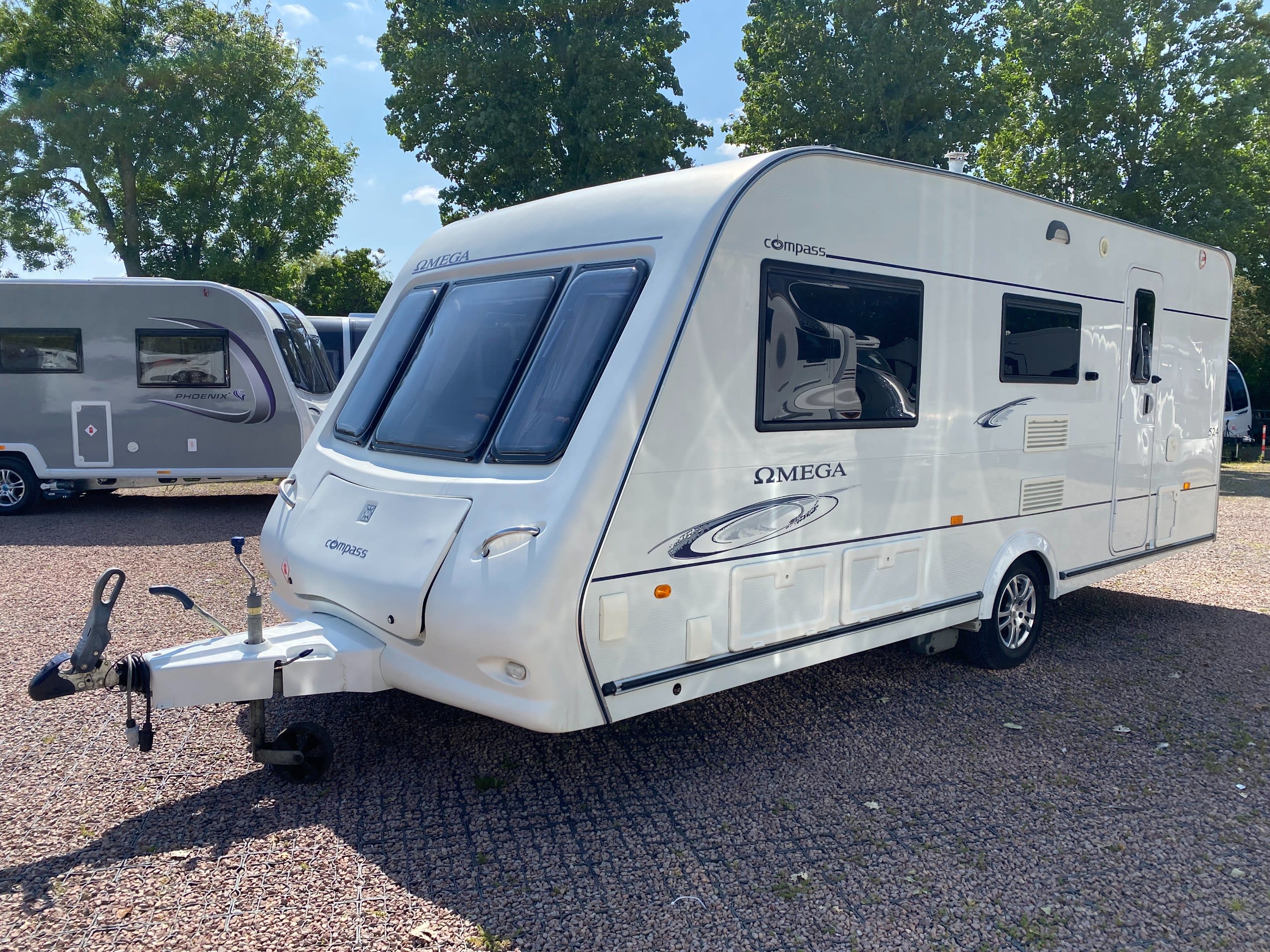 2008 Compass Omega White