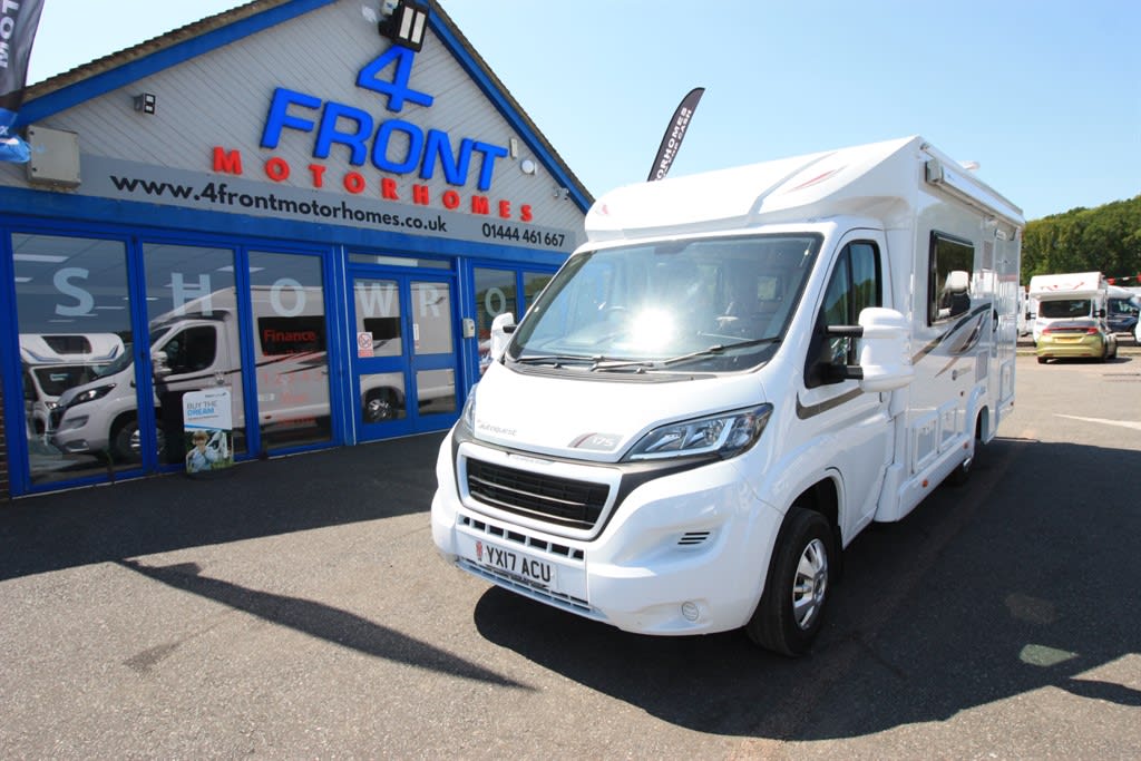 2017 Elddis Autoquest White