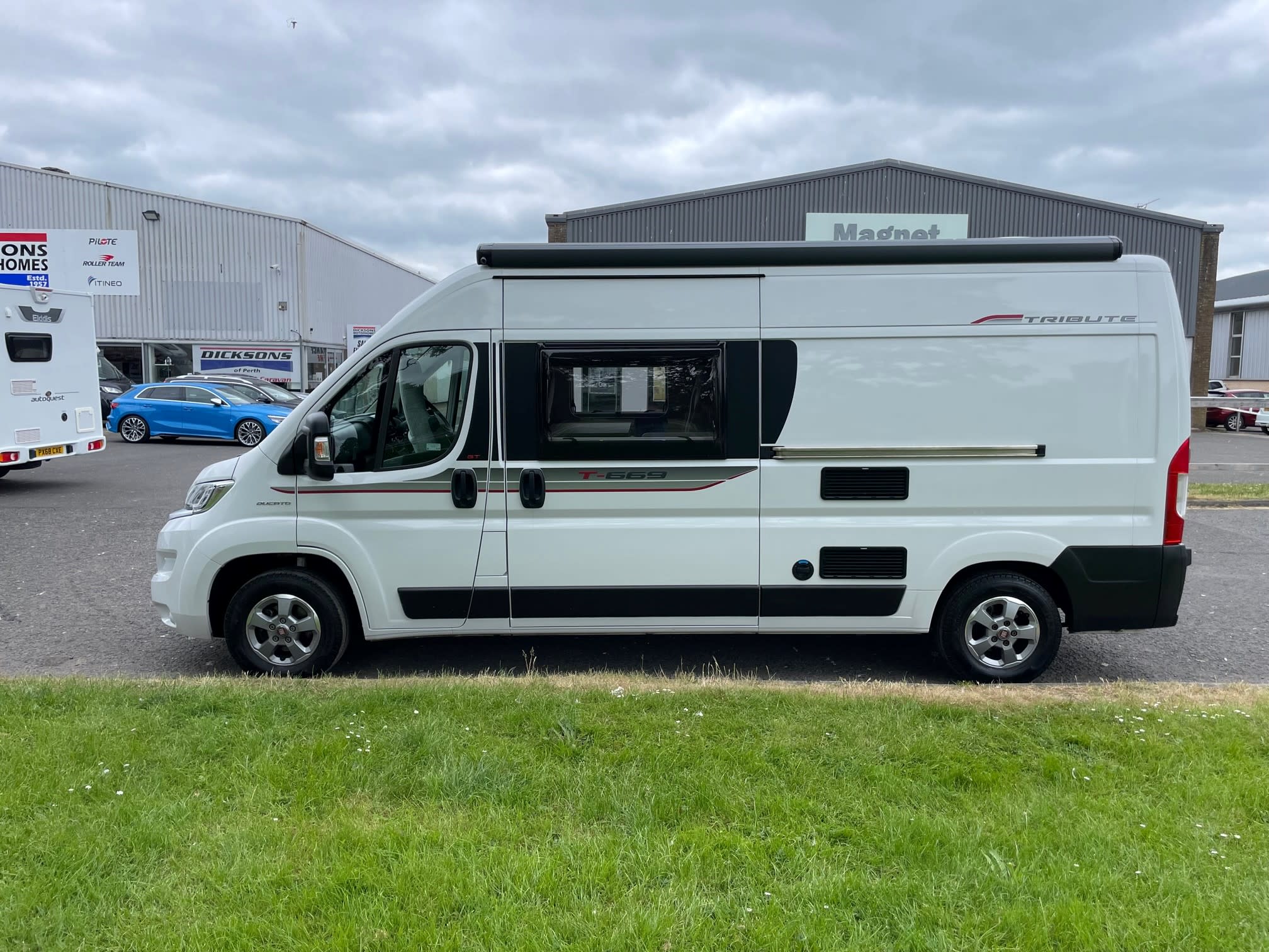 Auto-trail Tribute T-669 4 Berth