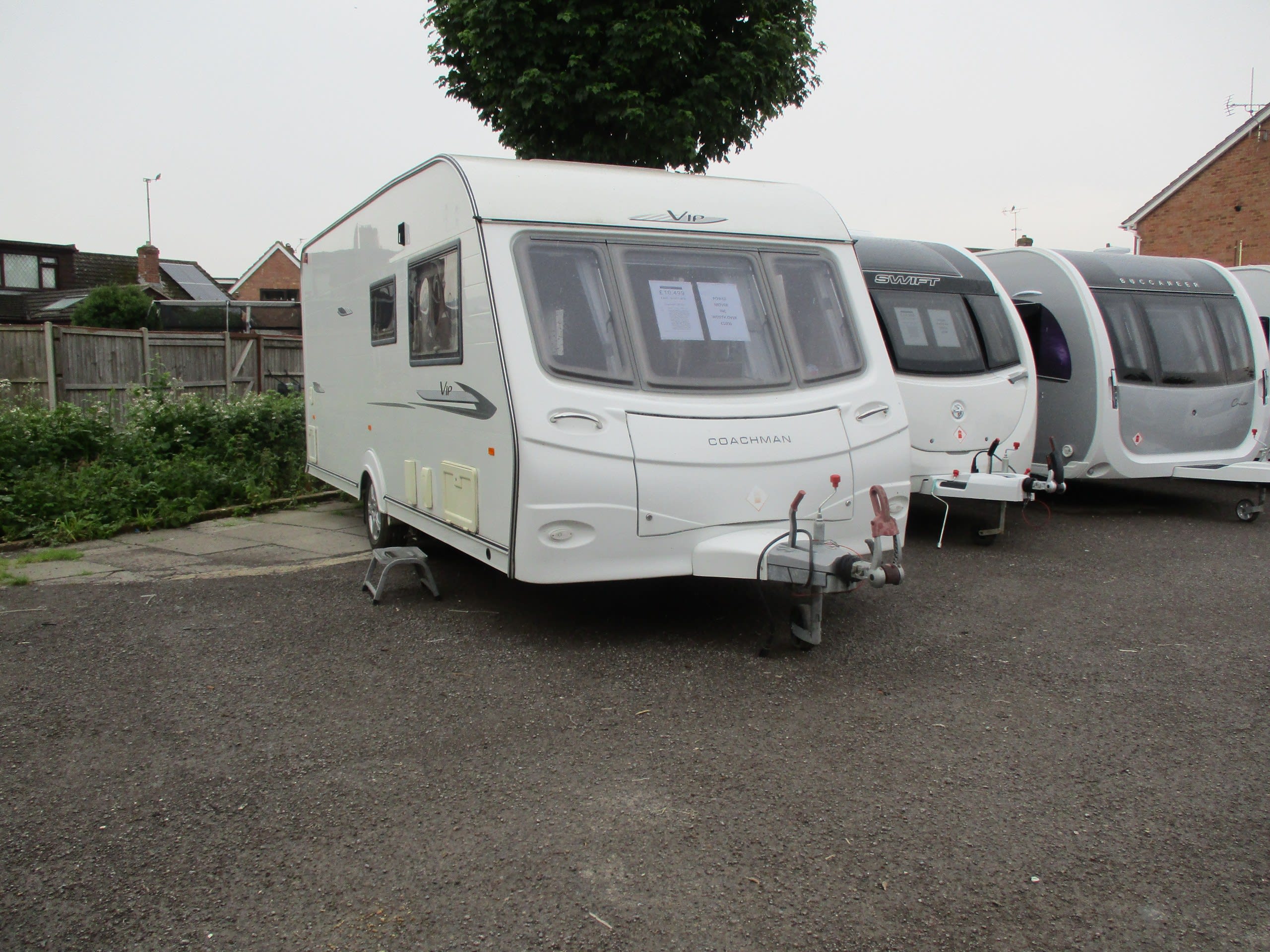 2010 Coachman Vip White