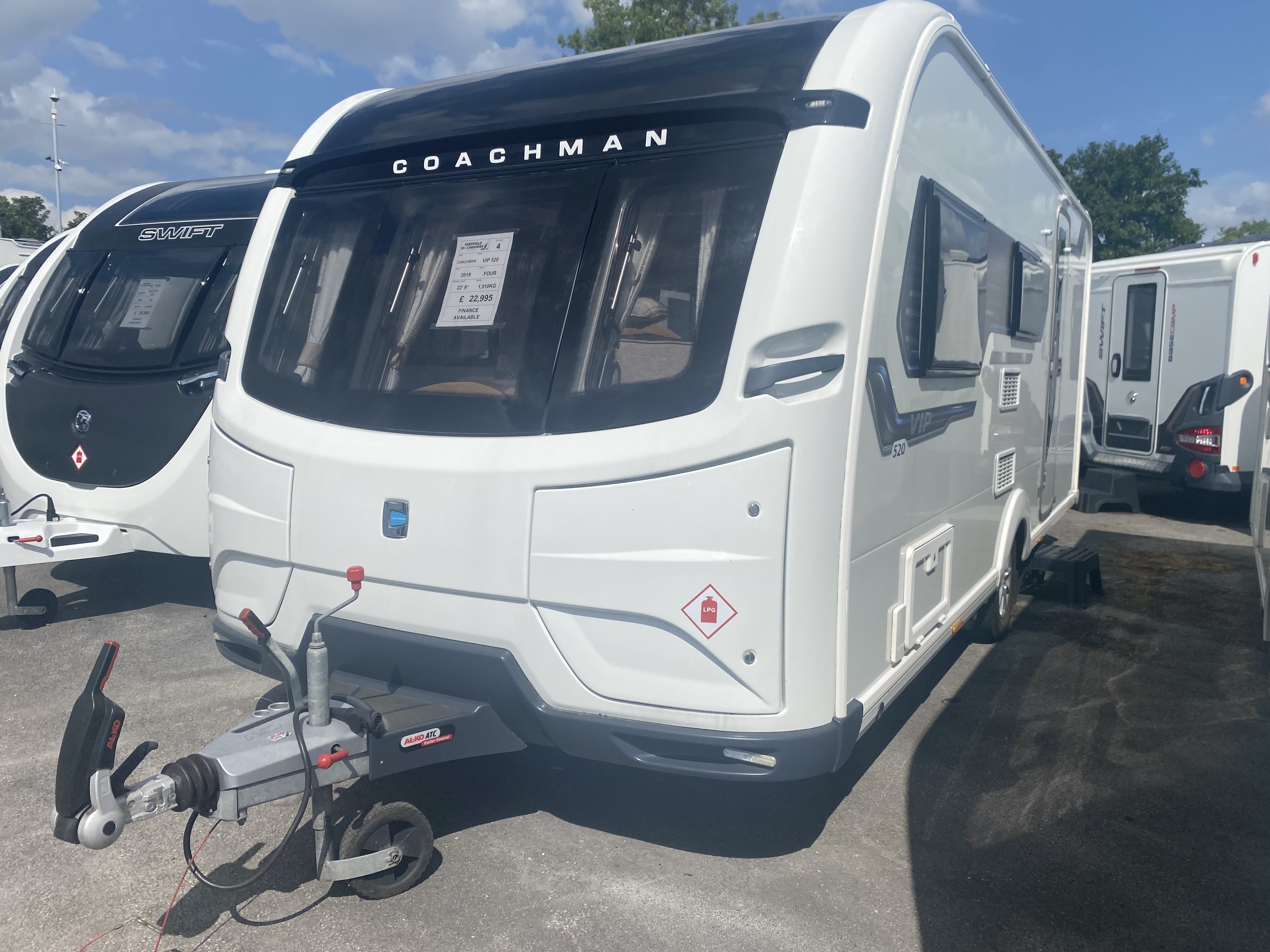 2019 Coachman Vip 520