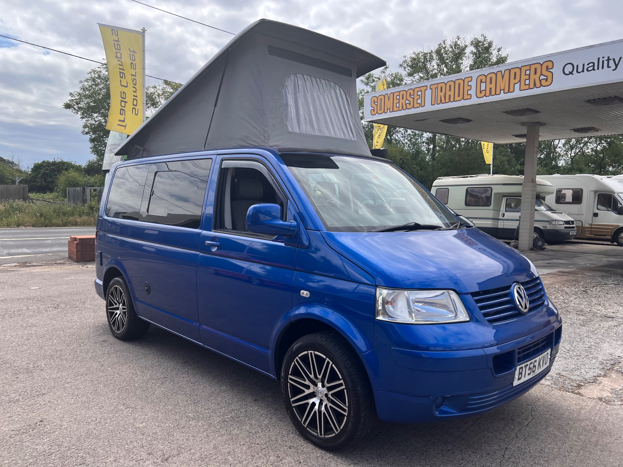 2006 Volkswagen T5 Blue