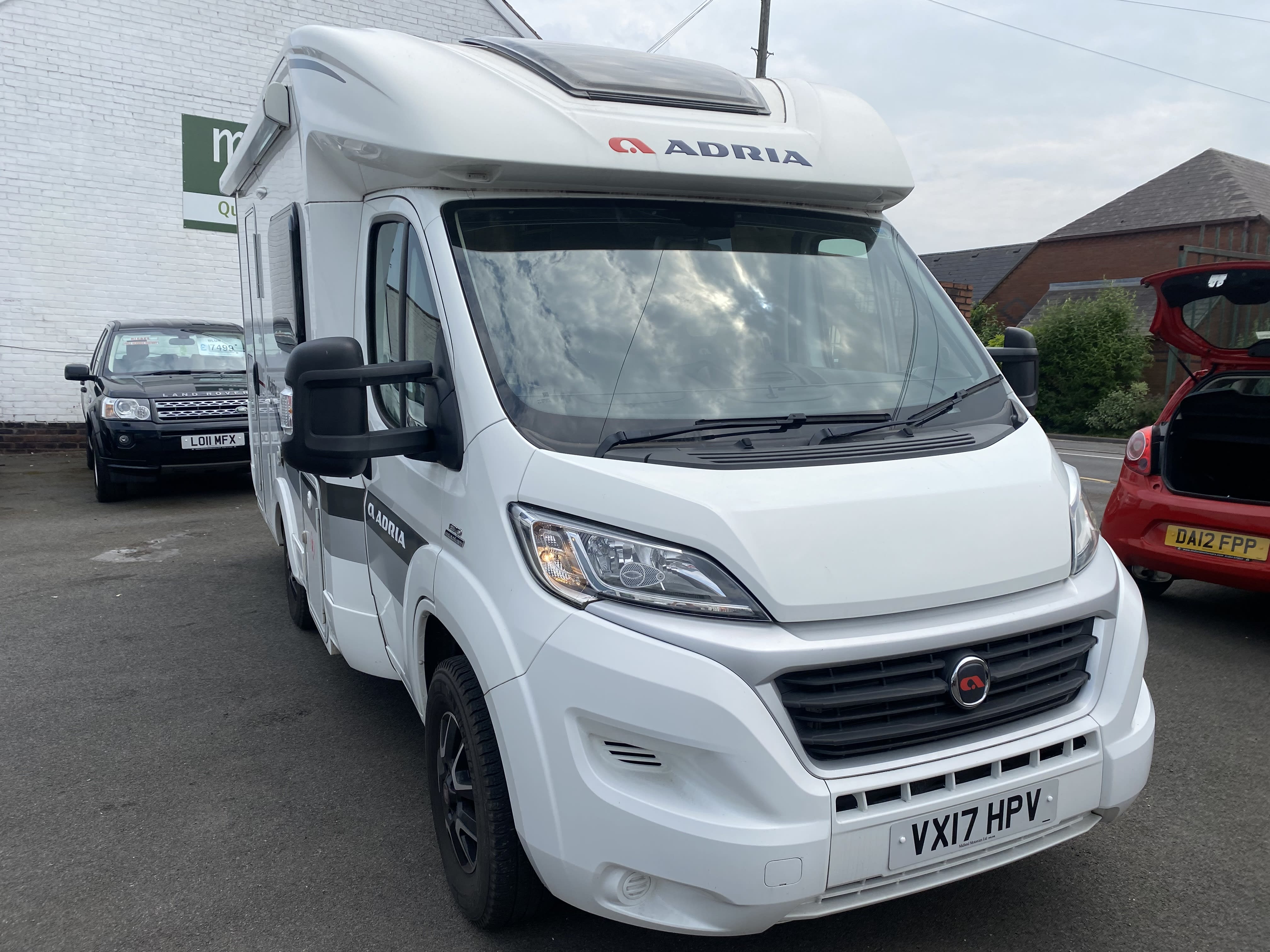 Adria Matrix Axess 590sg 4 Berth Drop Down Bed