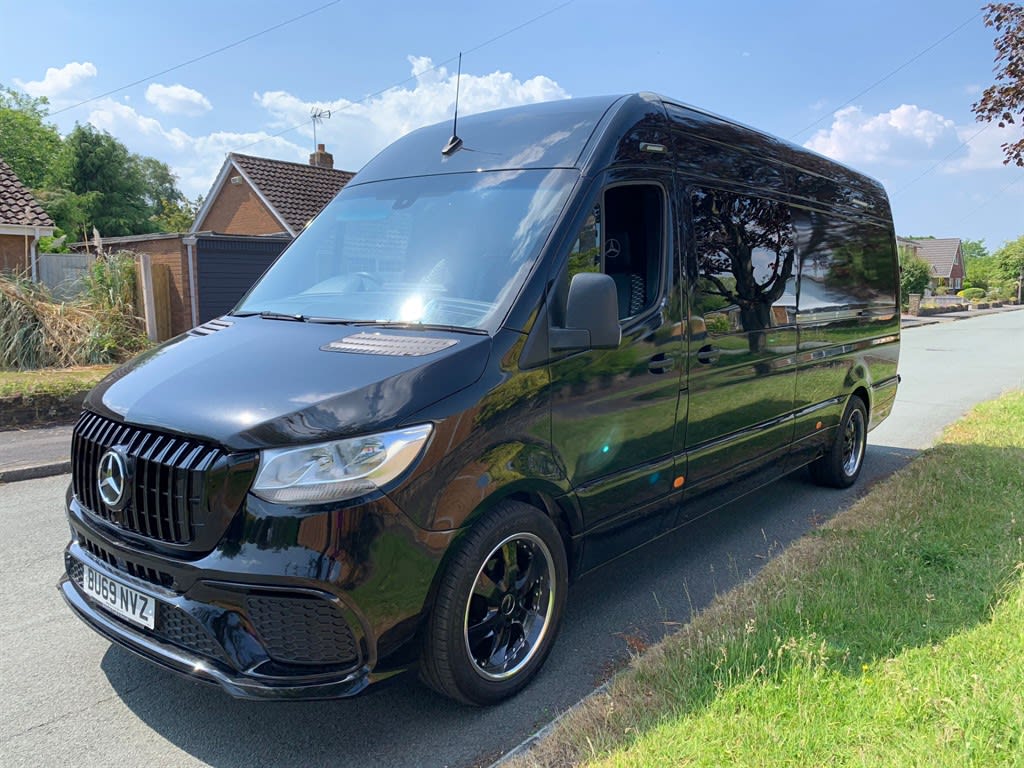 2019 Mercedes Sprinter Black