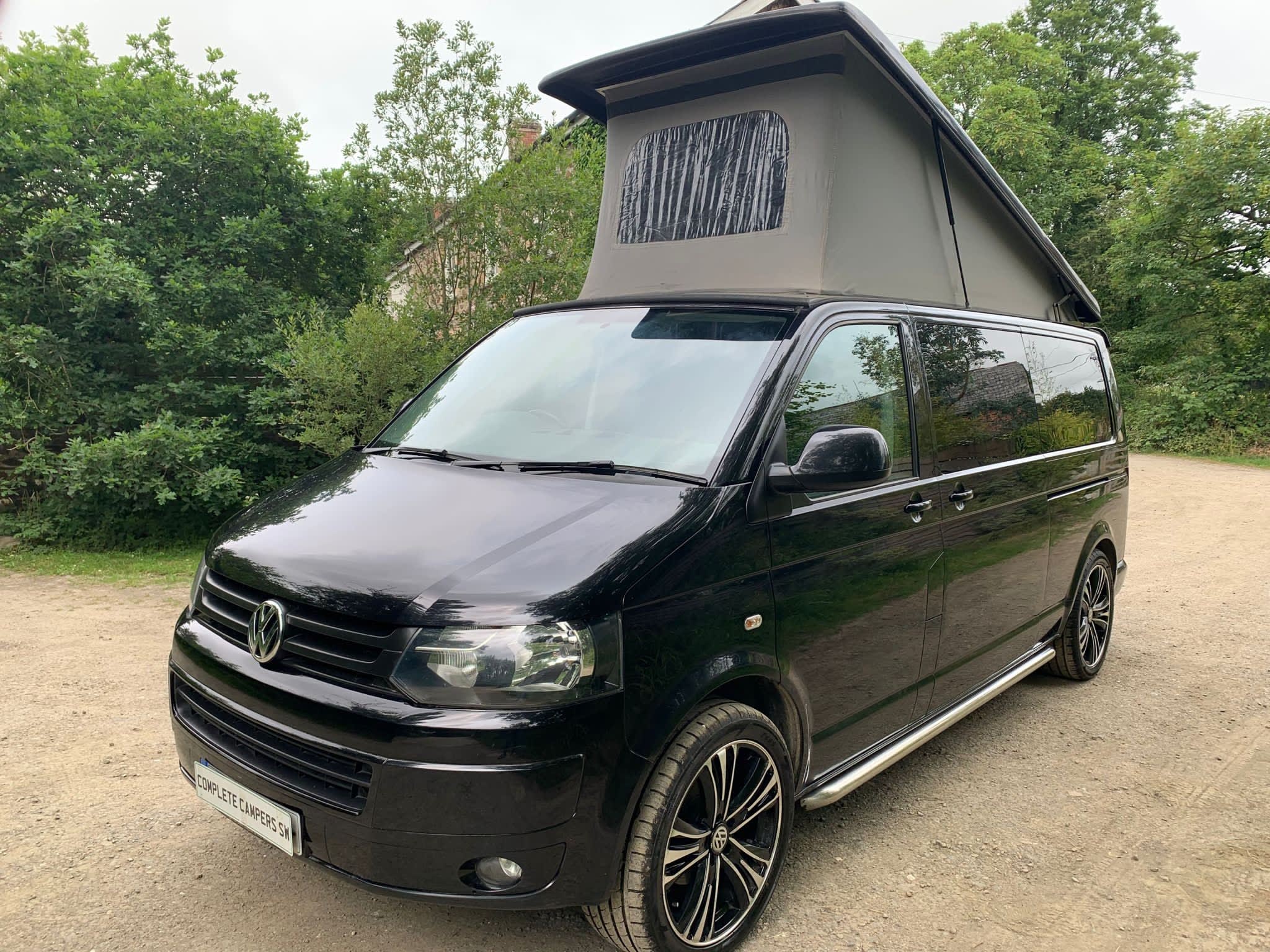 2014 Volkswagen Transporter Black