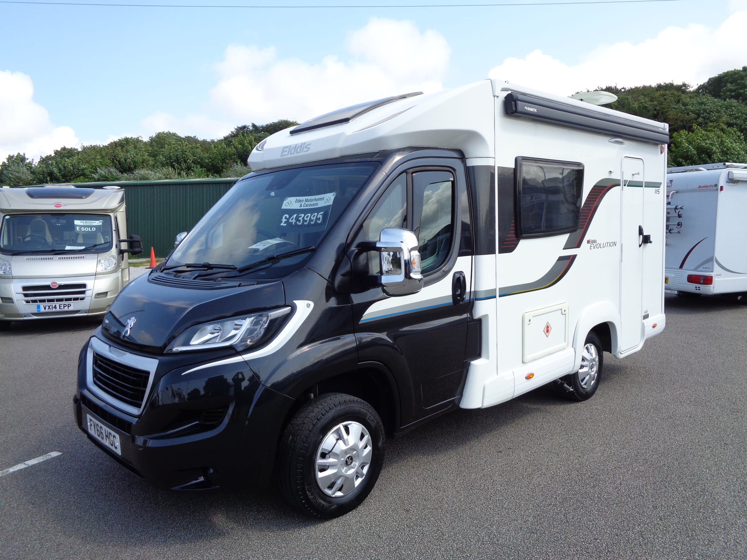 2016 Elddis Autoquest 115 Black