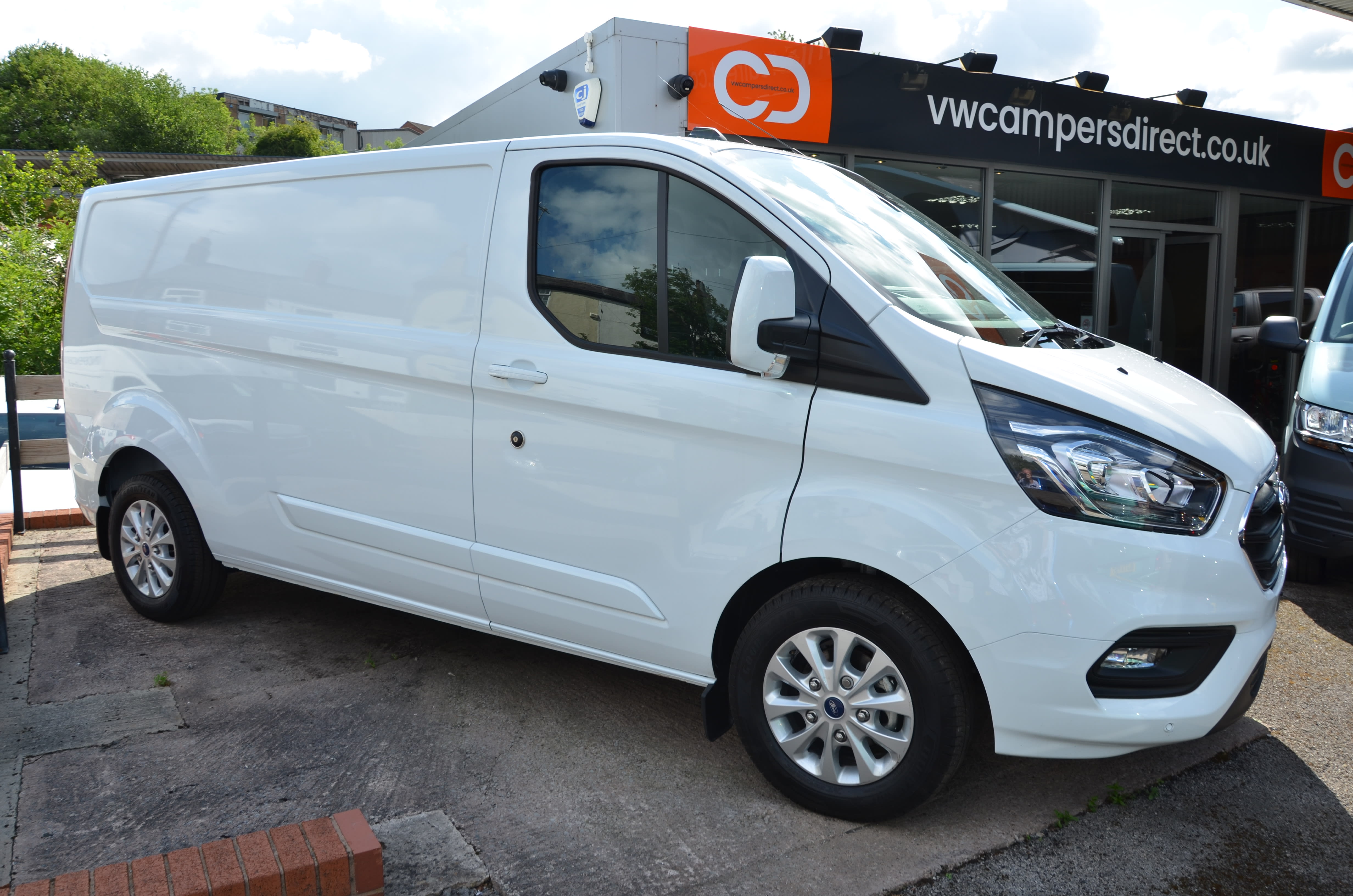 Brand New Ford Custom Limited Lwb Automatic