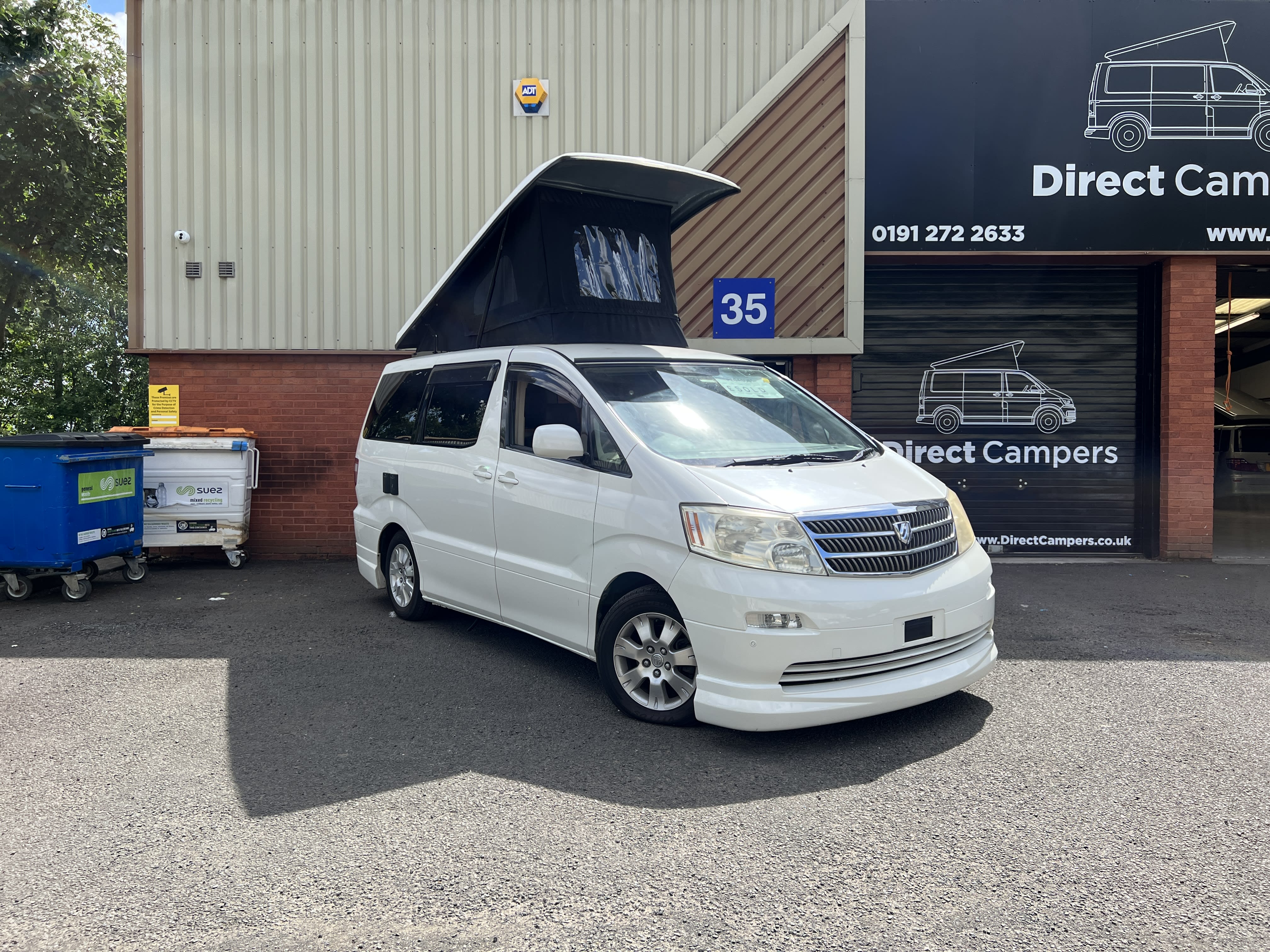 Toyota Alphard Campervan, Luxury Executive Conversion