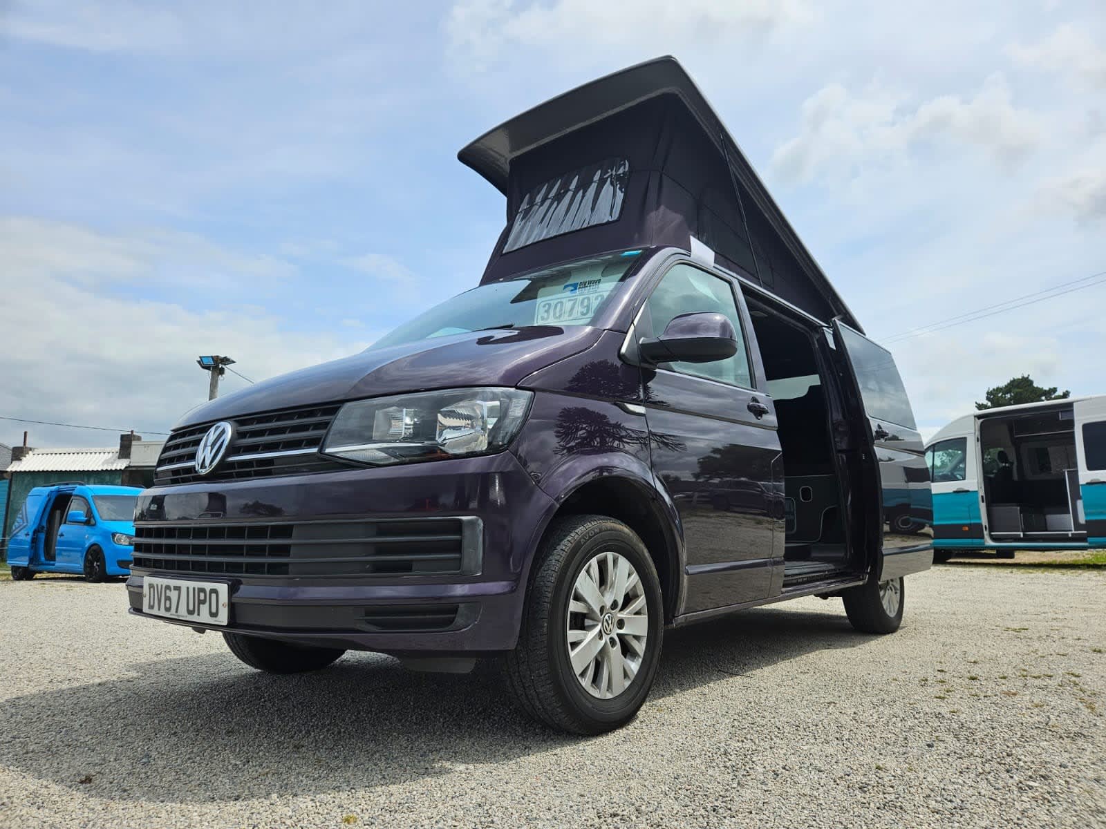 2017 Volkswagen Transporter Orange