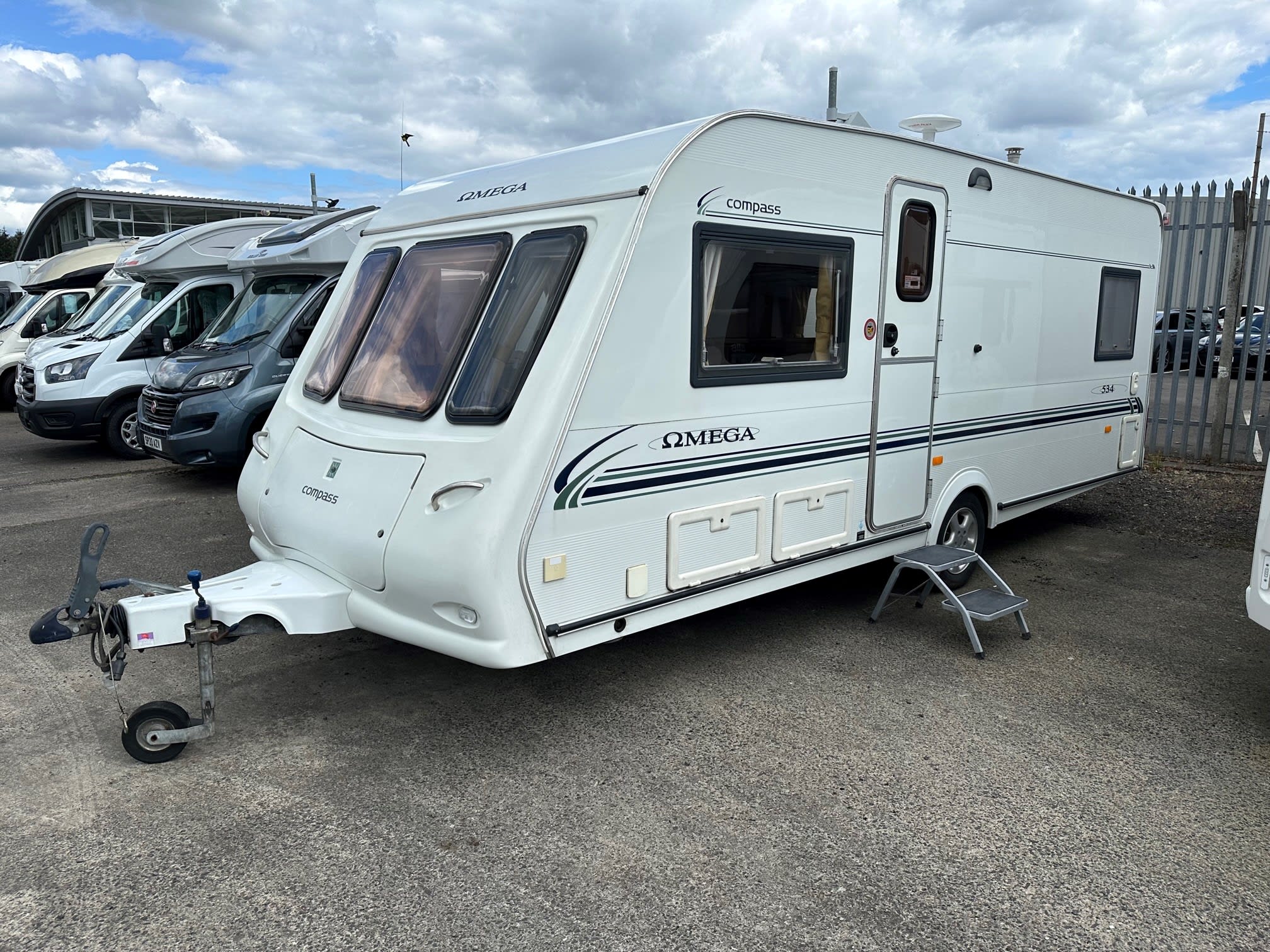 Compass Omega 534 4 Berth