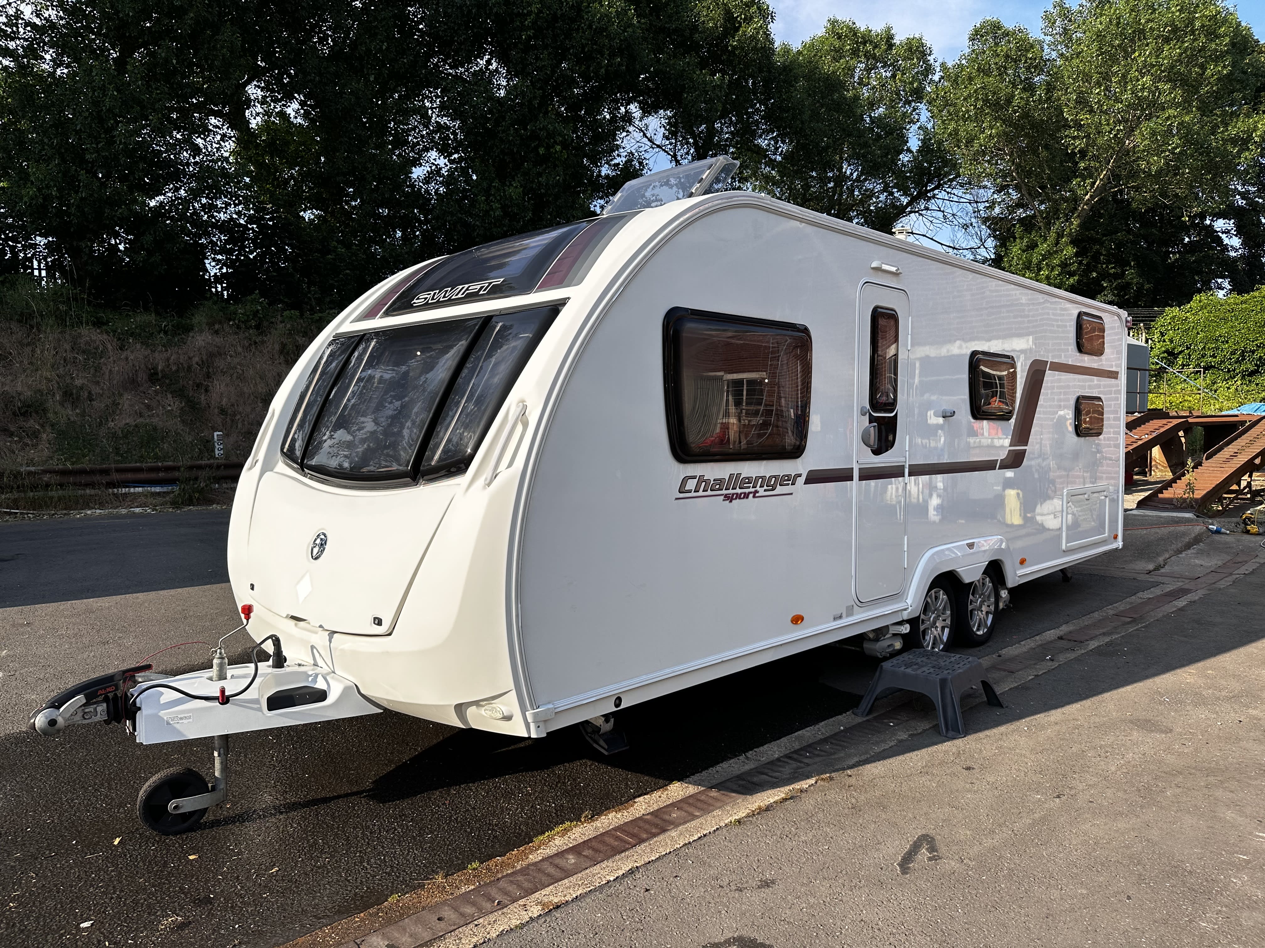 2012 Swift Challenger Sport 636 Sr 6 Berth Twin Axle Tour...