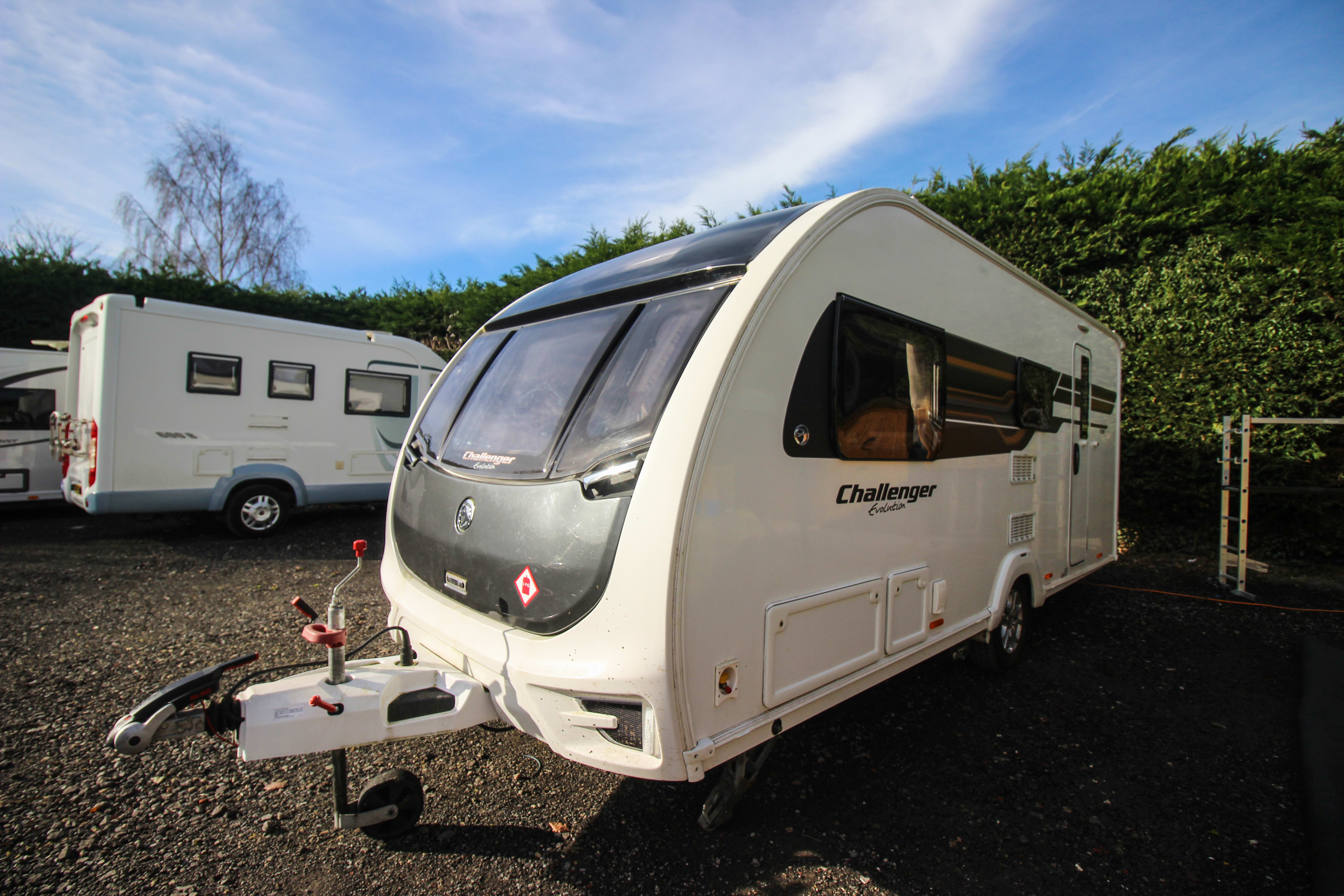2017 Swift Challenger Evolution 530 4 Berth With Alde Cen...