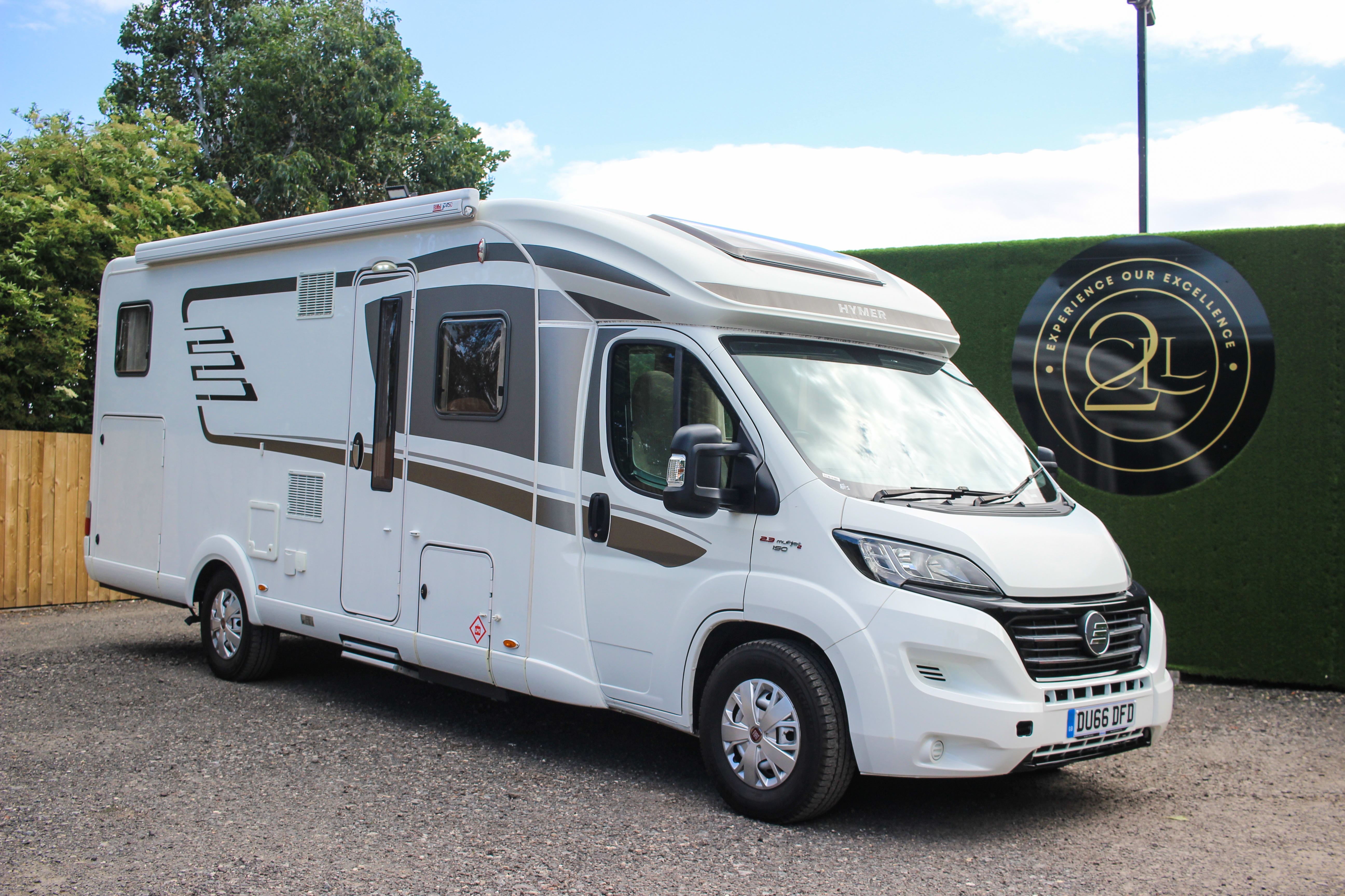 2017 Hymer T-class 704 Sl 2.3 Turbo Diesel Automatic Gear...