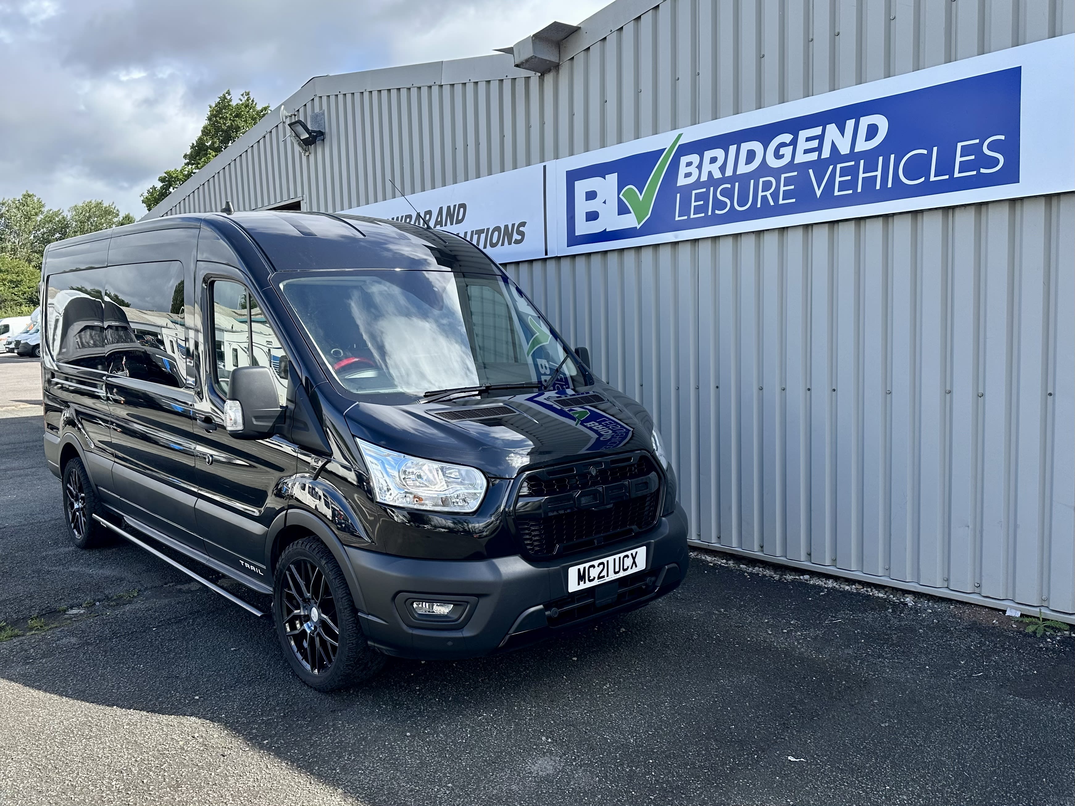 Ford Transit 350 Trail L3 H2 Campervan