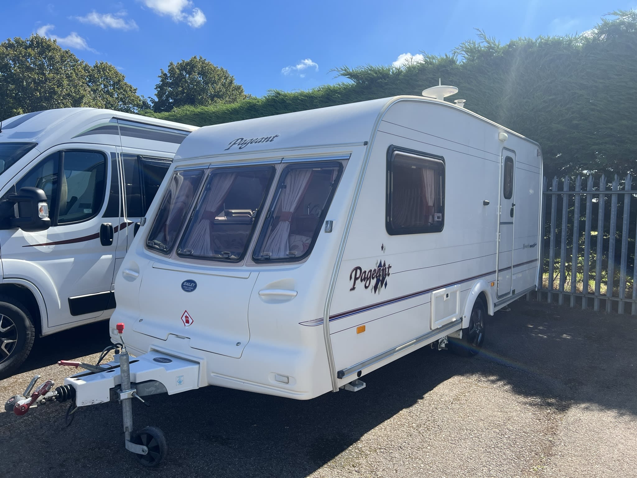Used Bailey Caravan Pageant Monarch (2002)