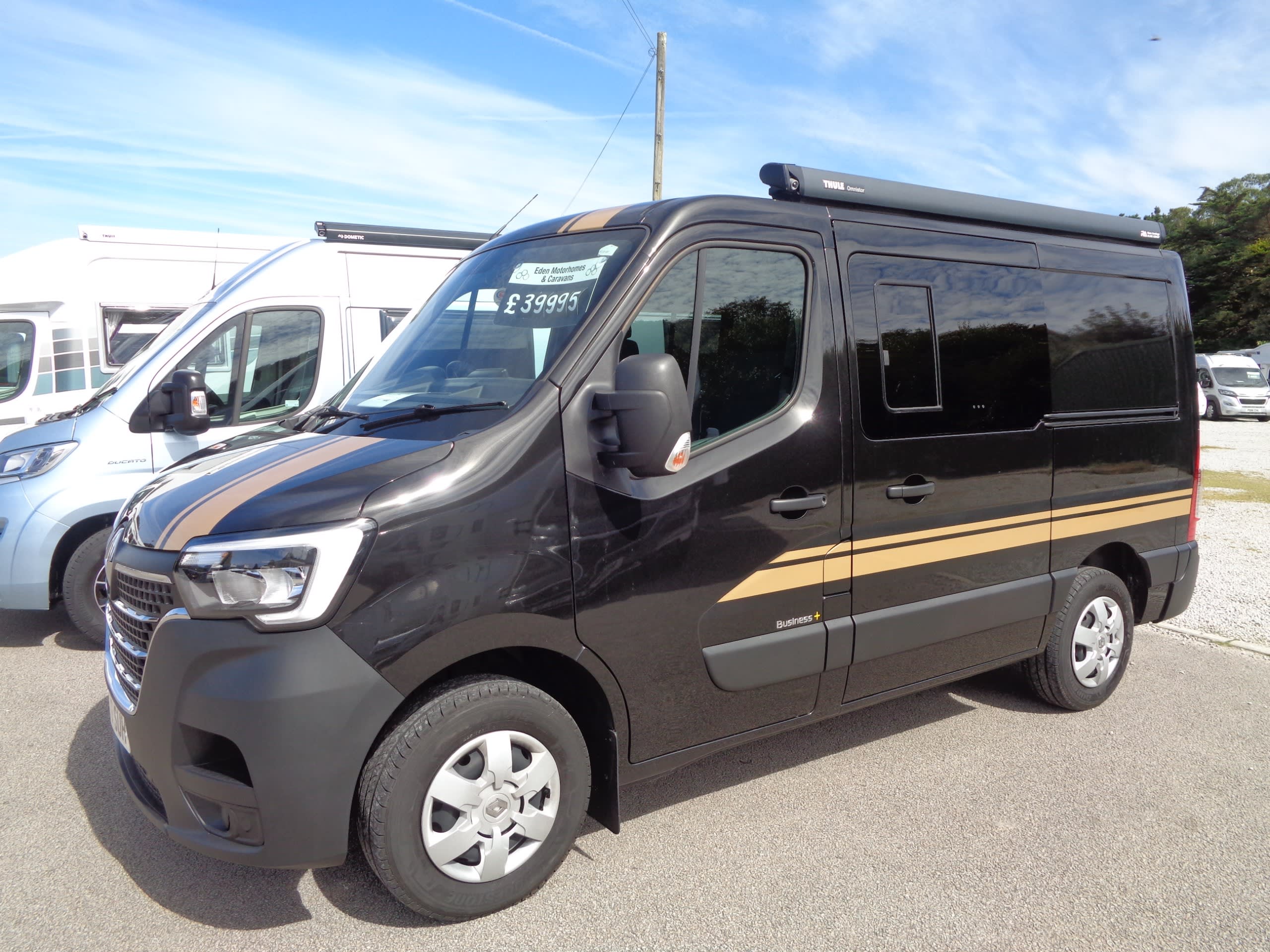 2021 Renault Master Black