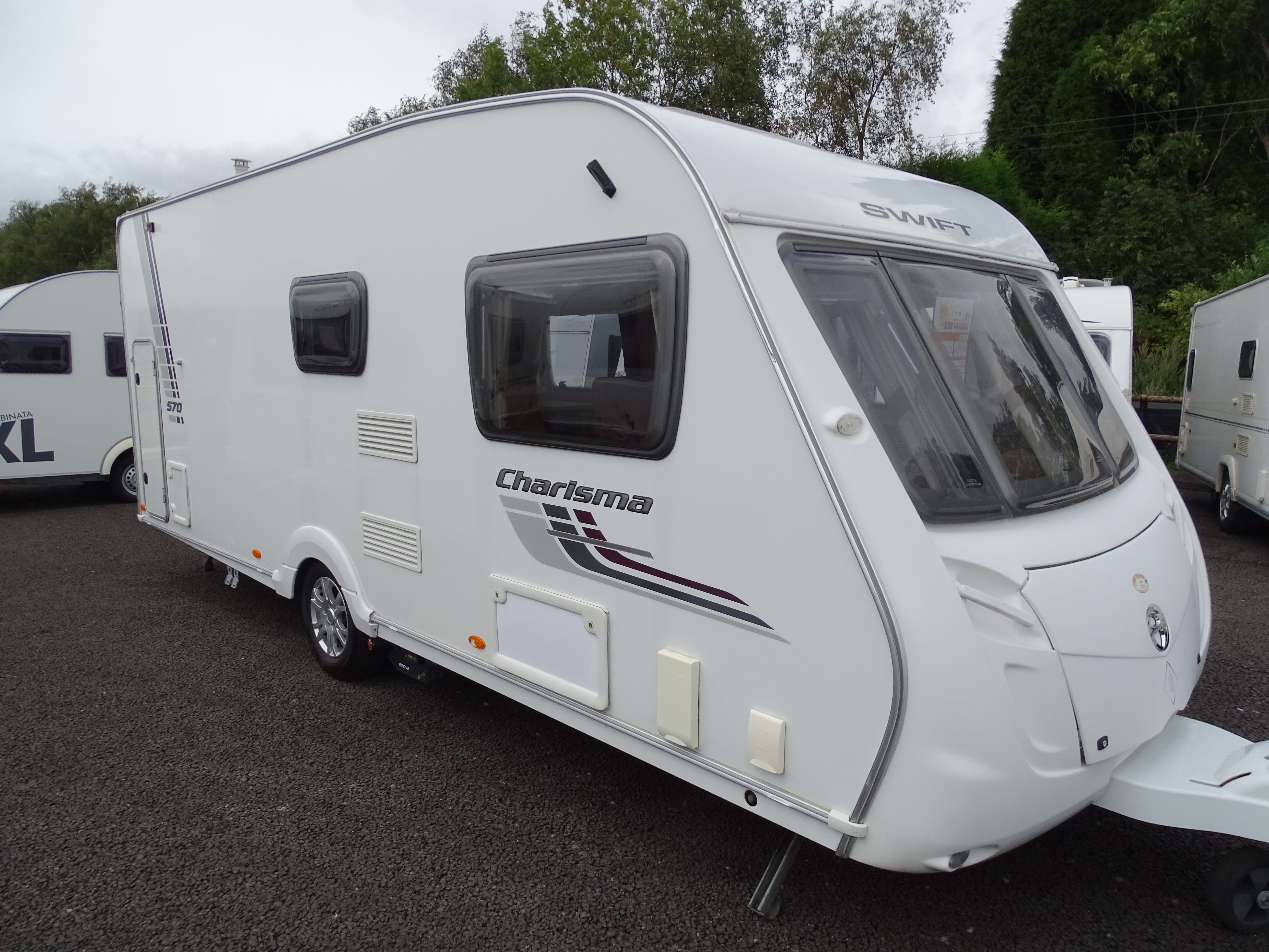 Swift Charisma 570 2011 6 Berth Single Axle Touring Carav...